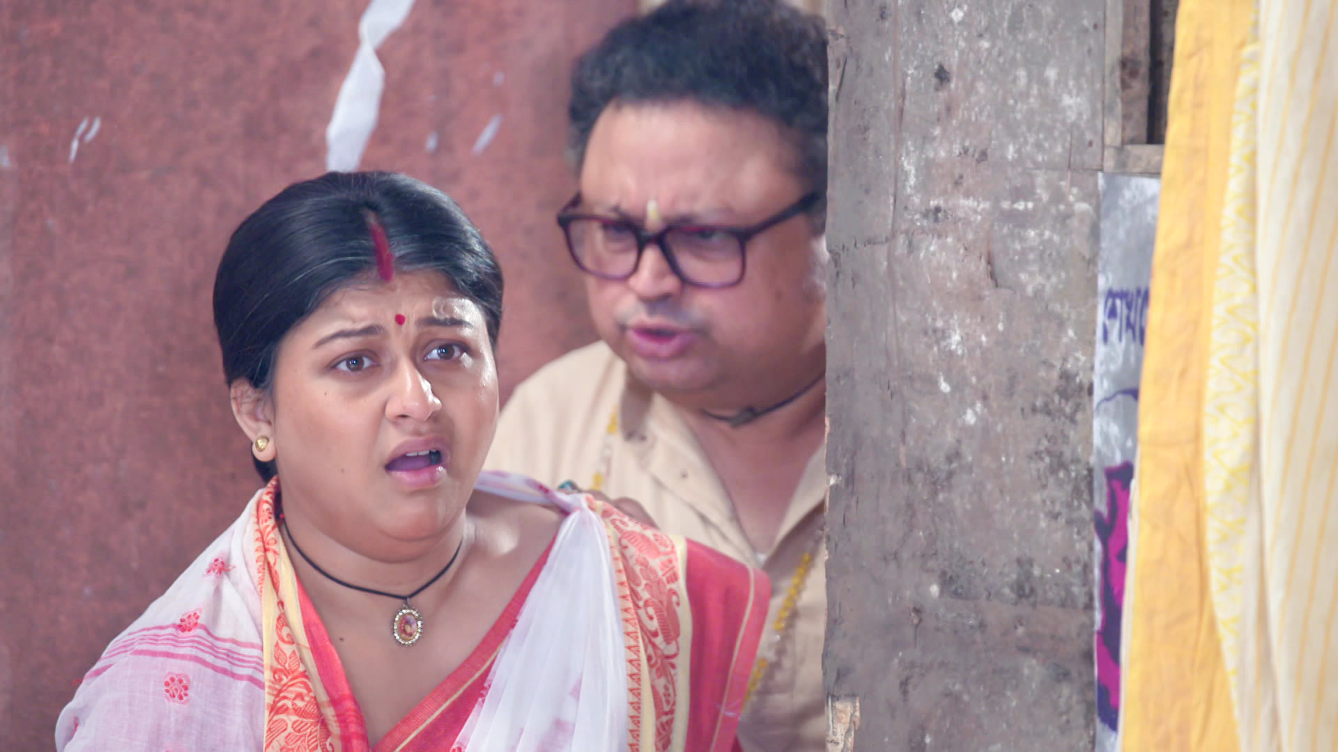 Watch Dui Shalik S1 Episode 148 on JioHotstar