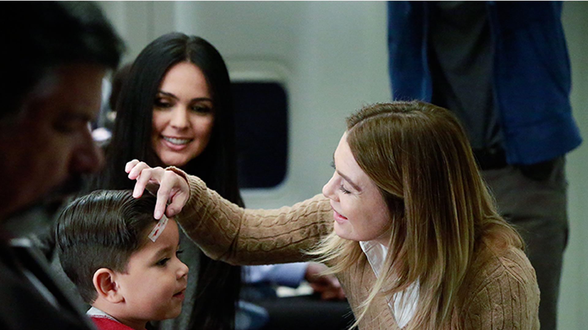 Nonton What's Inside Season 13 Episode 19 - What's Inside di Disney+