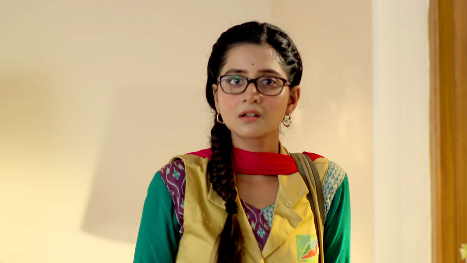 Watch Chithi Gets Locked Up Online