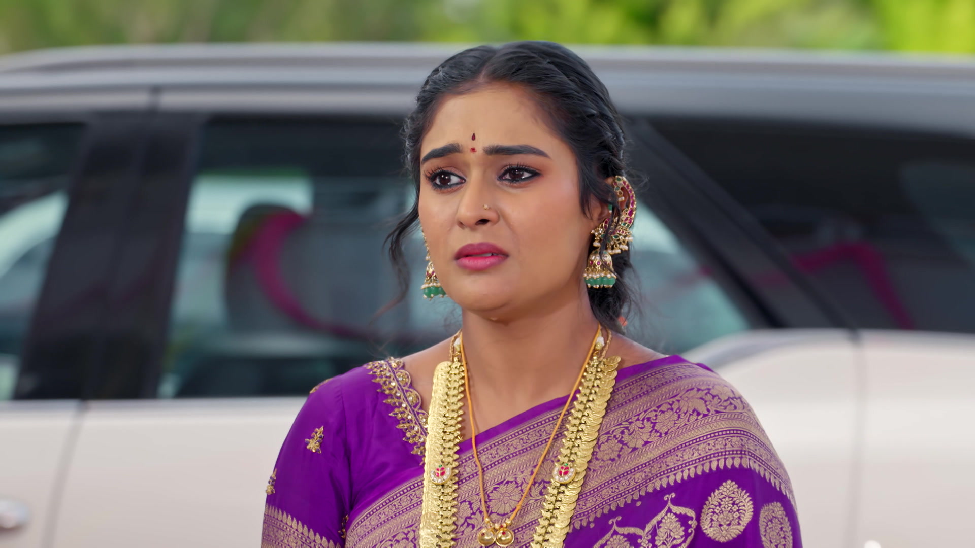 Watch Sharade S1 Episode 274 on JioHotstar