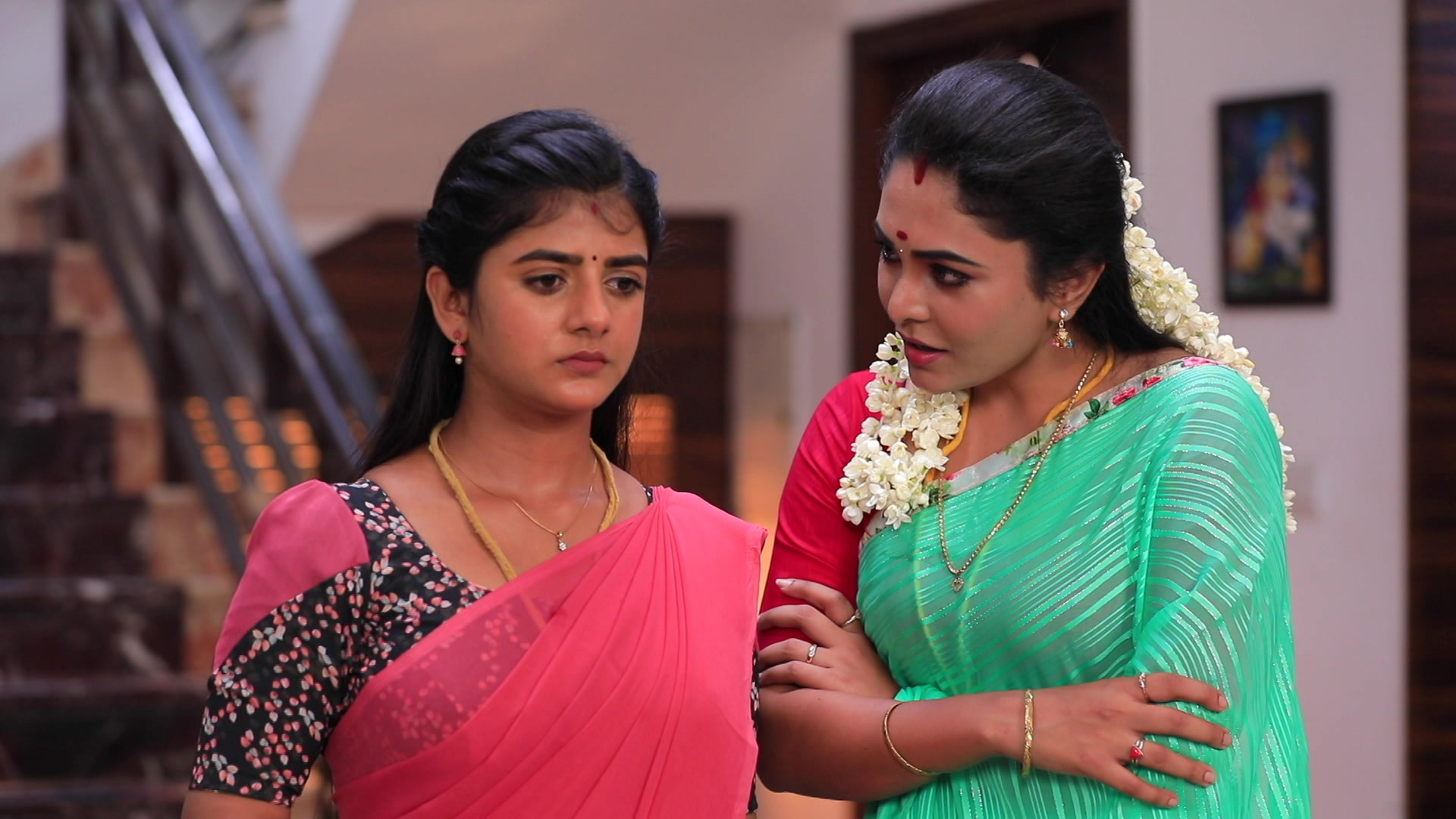 Watch Eeramaana Rojaavey 2 S2 Episode 360 on JioHotstar