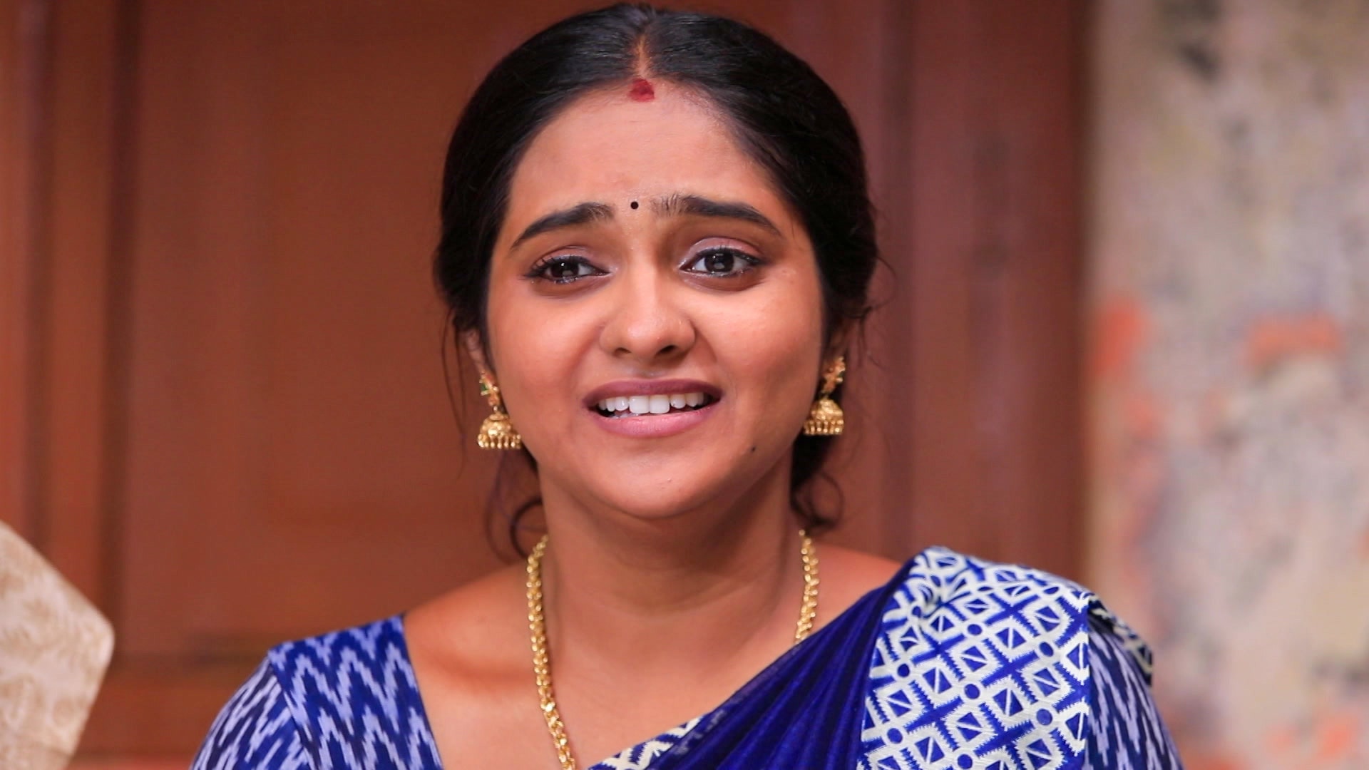 Watch Chinna Marumagal Episode 353 on JioHotstar