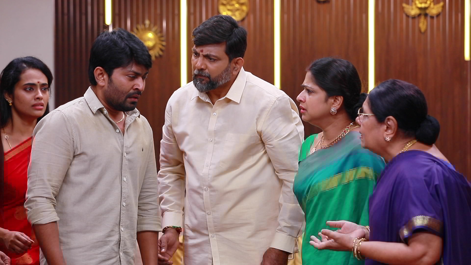 Stream Arjun Shocks His Family Season 1 Episode 217 – Arjun Shocks His ...