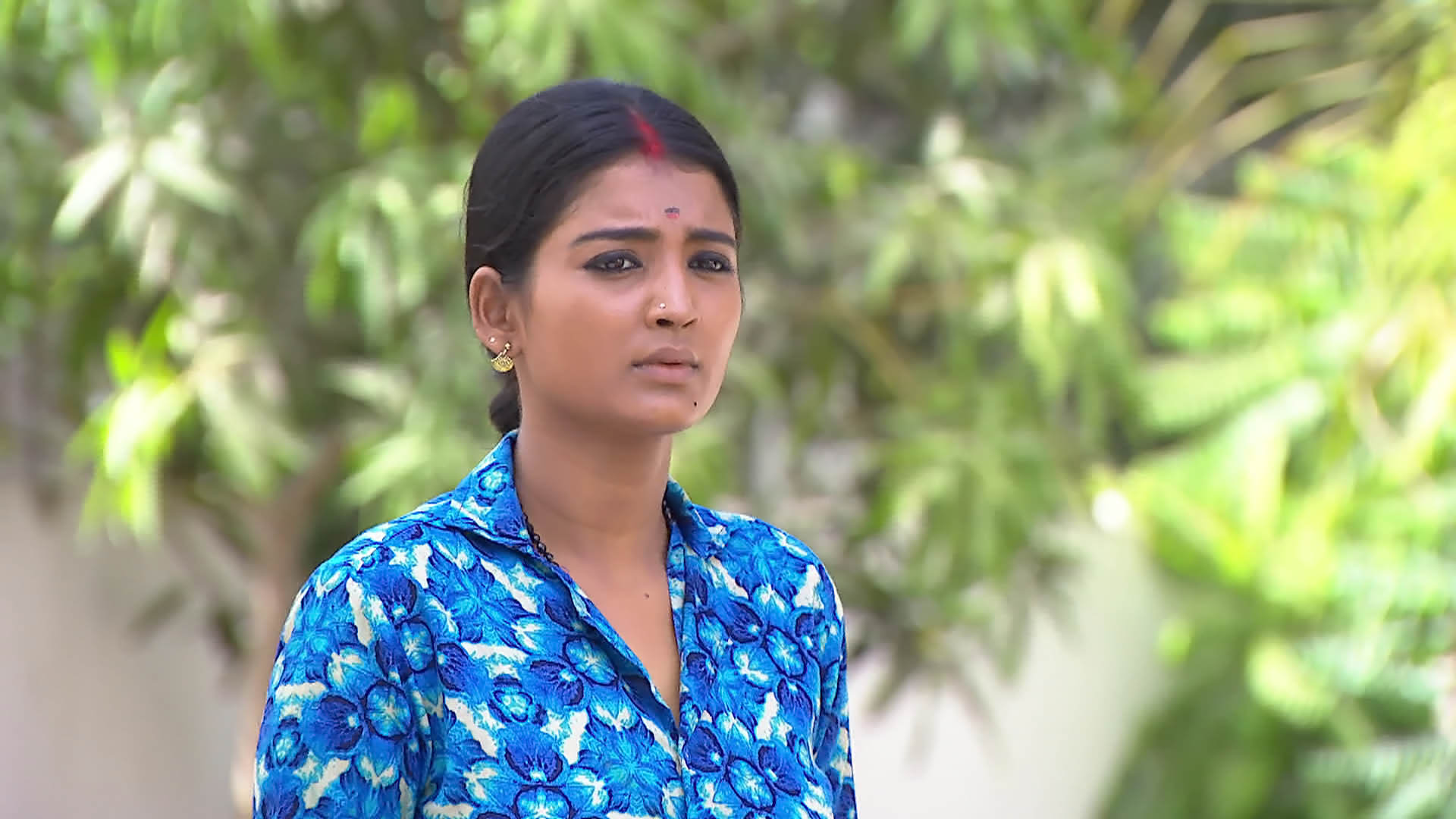 Watch Neelakuyil S1 Episode 178 on JioHotstar