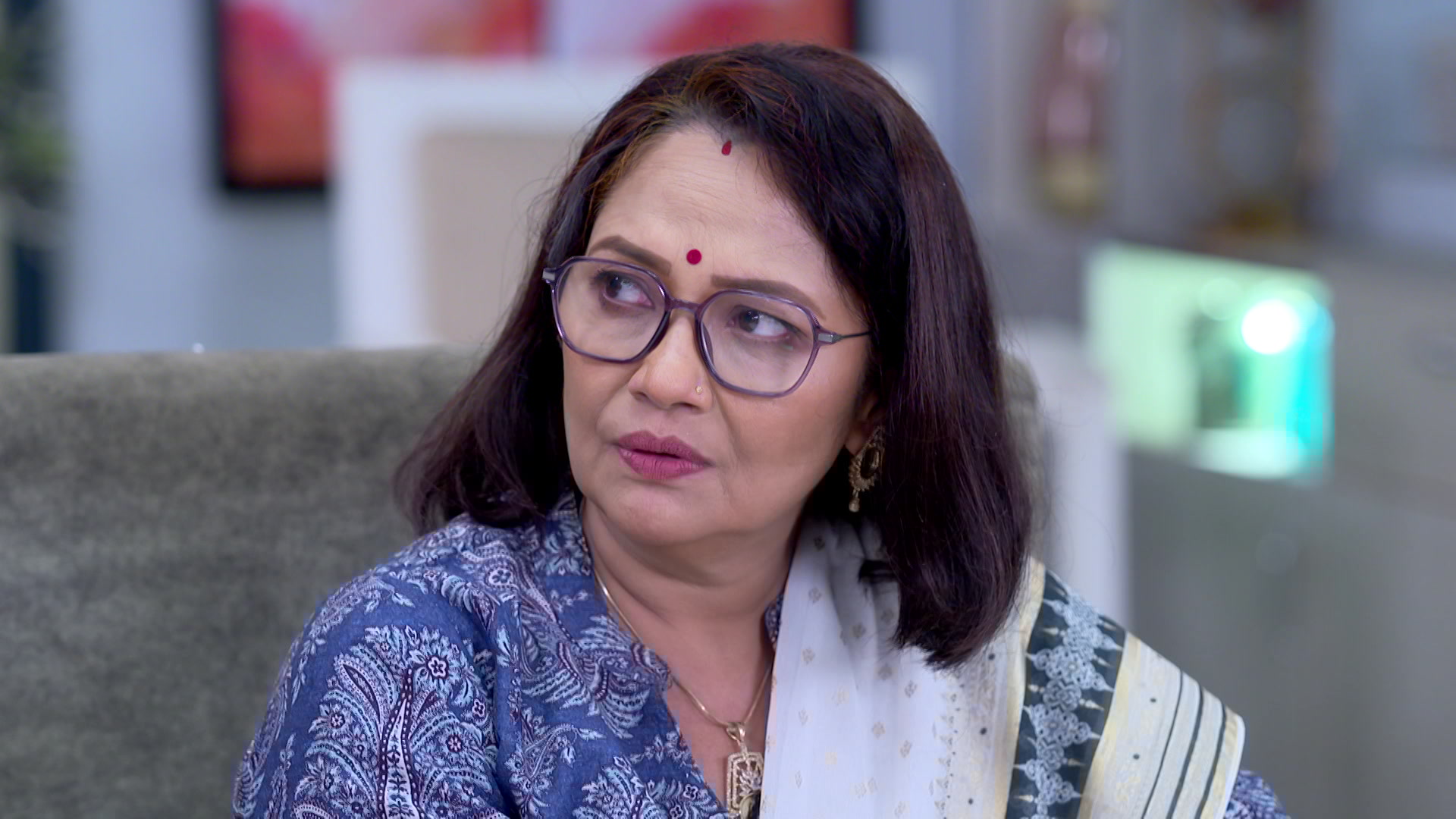 Watch Tomader Rani S1 Episode 303 on JioHotstar