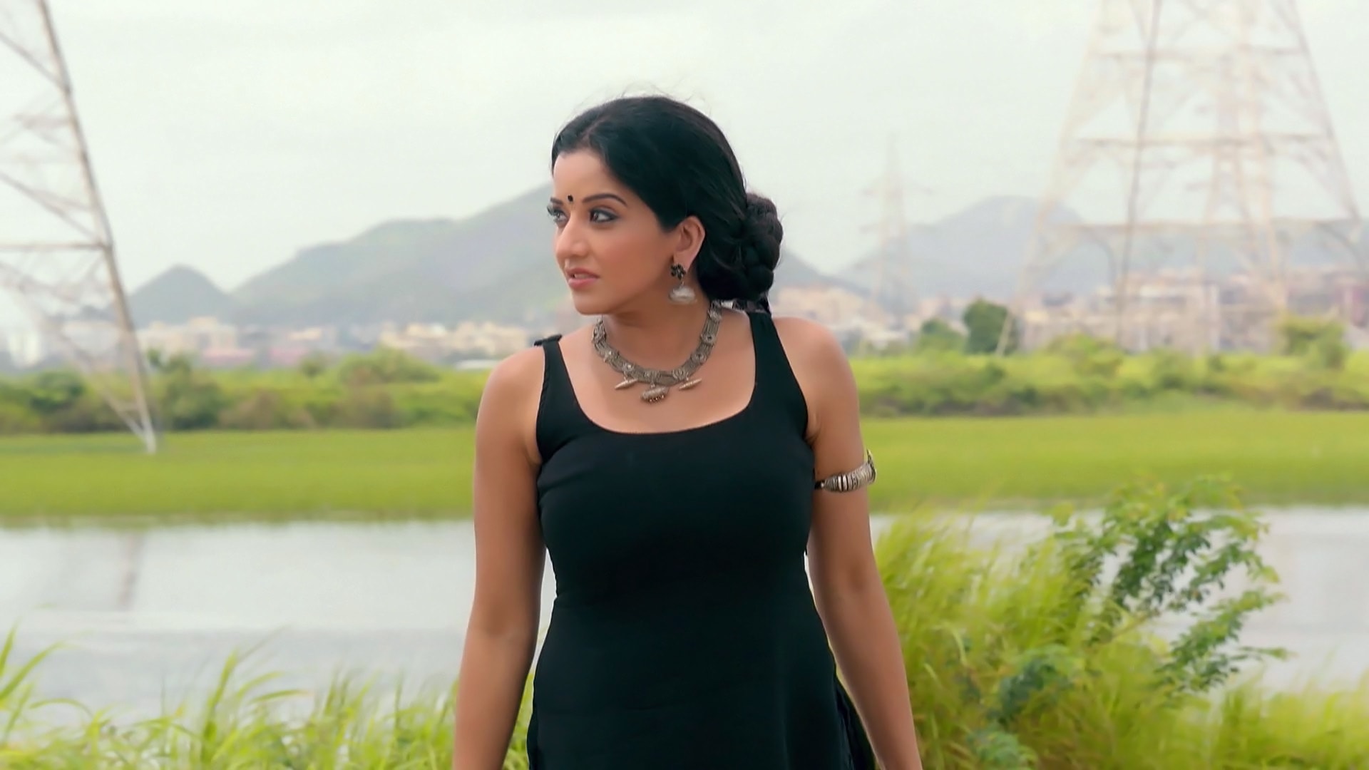 Watch Nazar S1 Episode 38 on JioHotstar