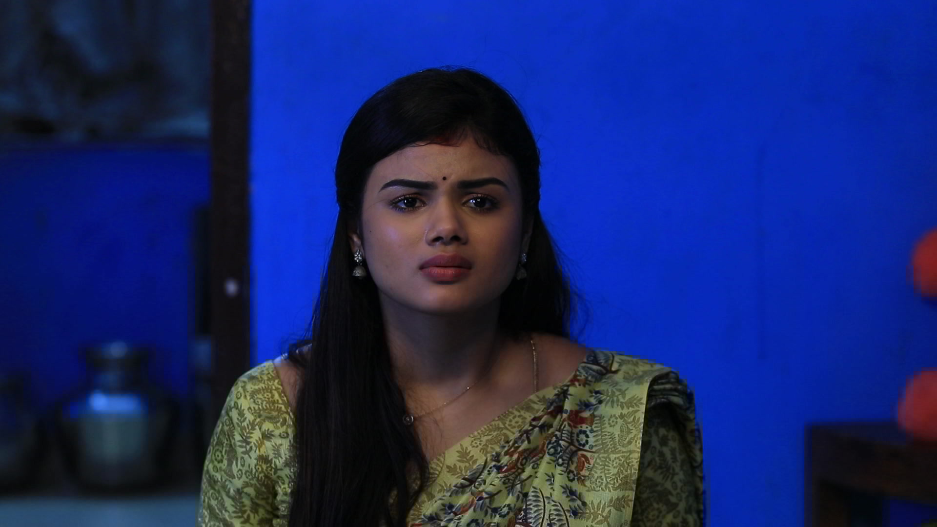 Stream Amirtha Insists Ezhil Season 1 Episode 1261 – Amirtha Insists Ezhil on Hotstar