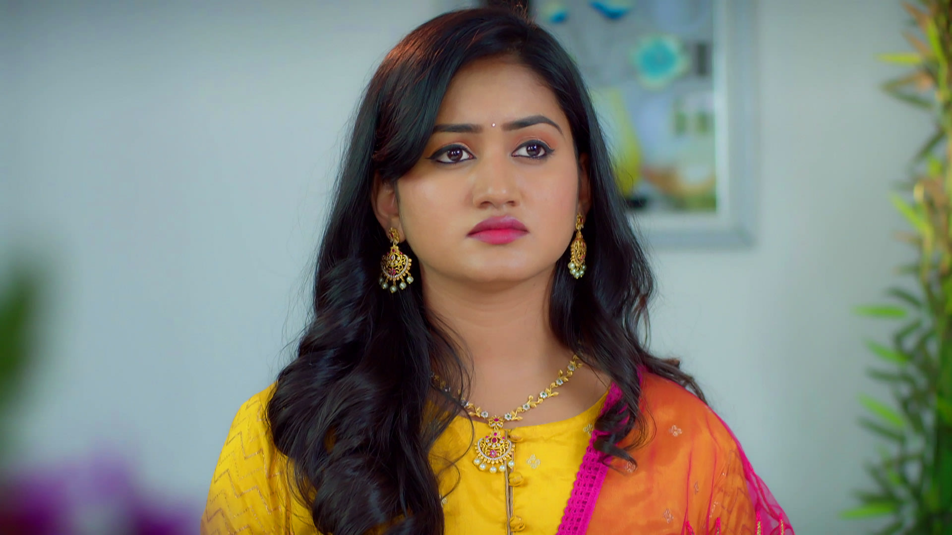 Watch Besuge S1 Episode 8 on JioHotstar