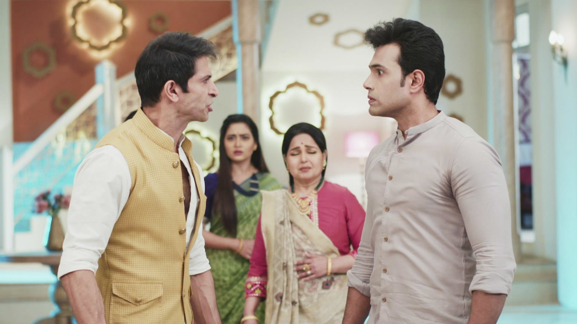 Watch Pandya Store Episode 1048 on JioHotstar