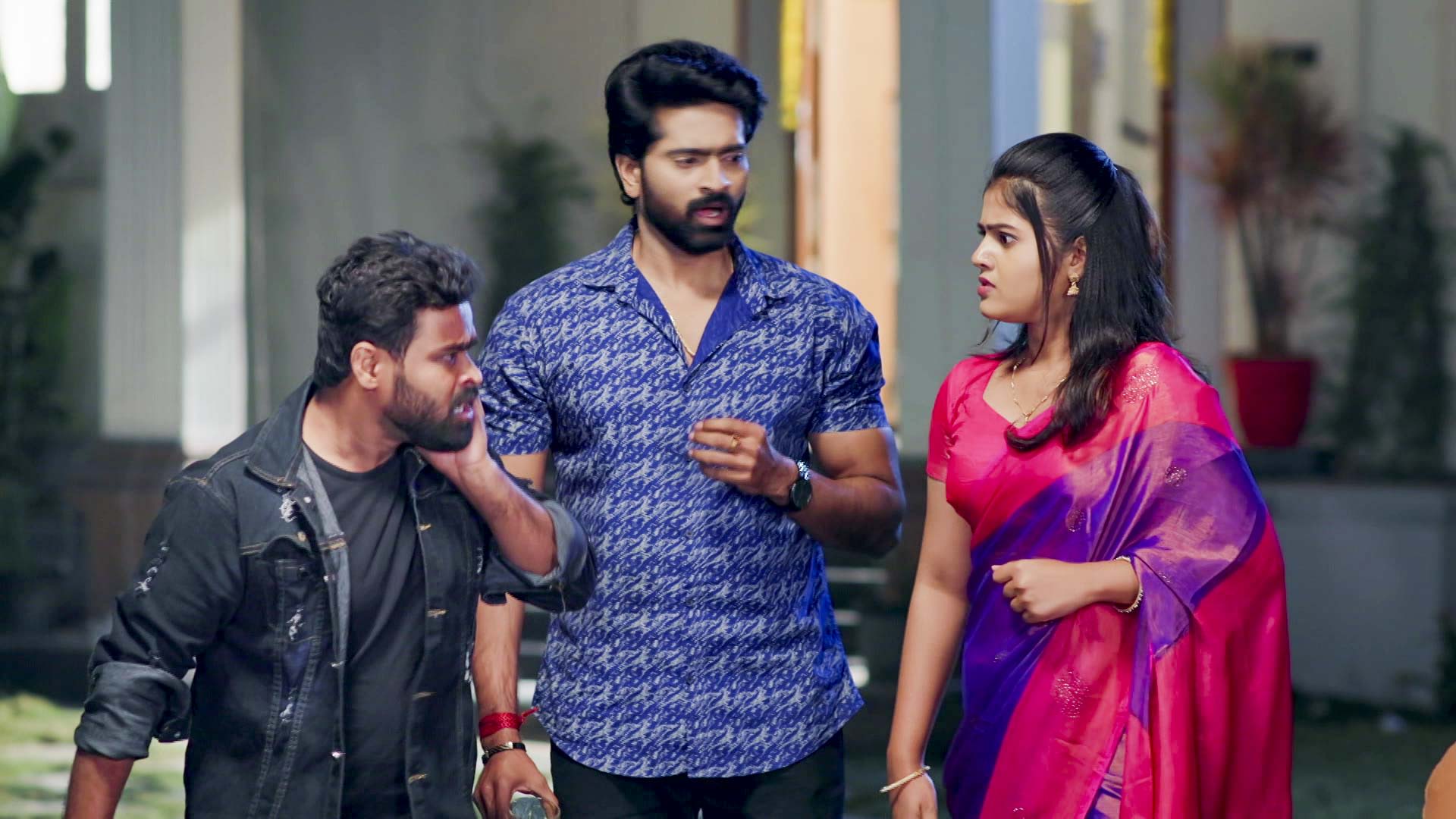 Watch Saptapadi S1 Episode 111 on JioHotstar