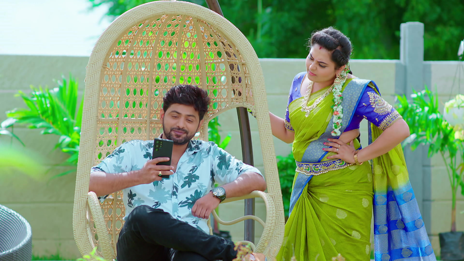 Watch Aragini 2 Episode 106 on JioHotstar