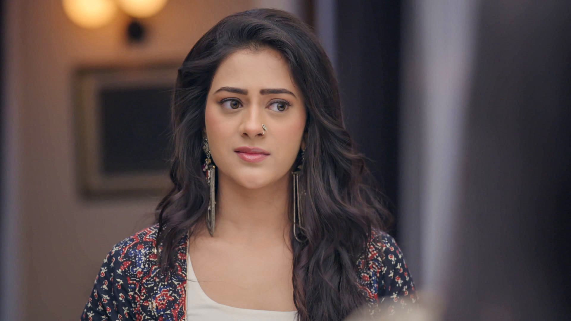 Watch Jhanak S1 Episode 350 on JioHotstar