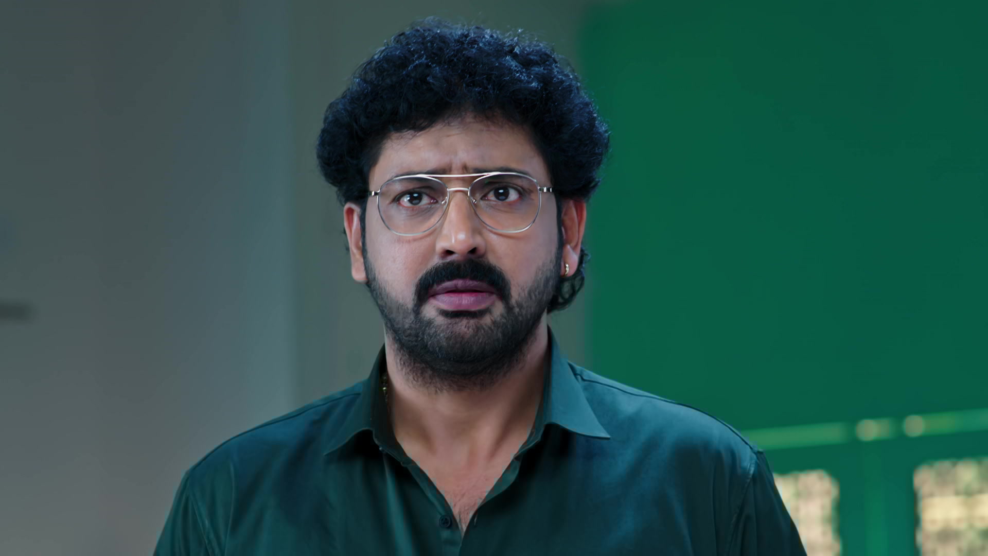 Watch Pallakilo Pellikuturu S1 Episode 51 on JioHotstar
