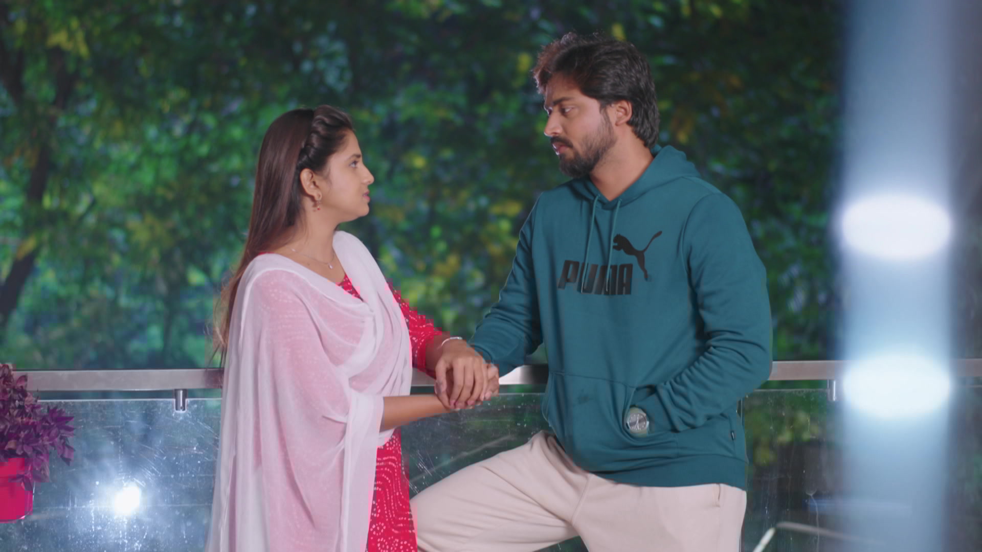 Watch Guppedantha Manasu Episode 615 on JioHotstar