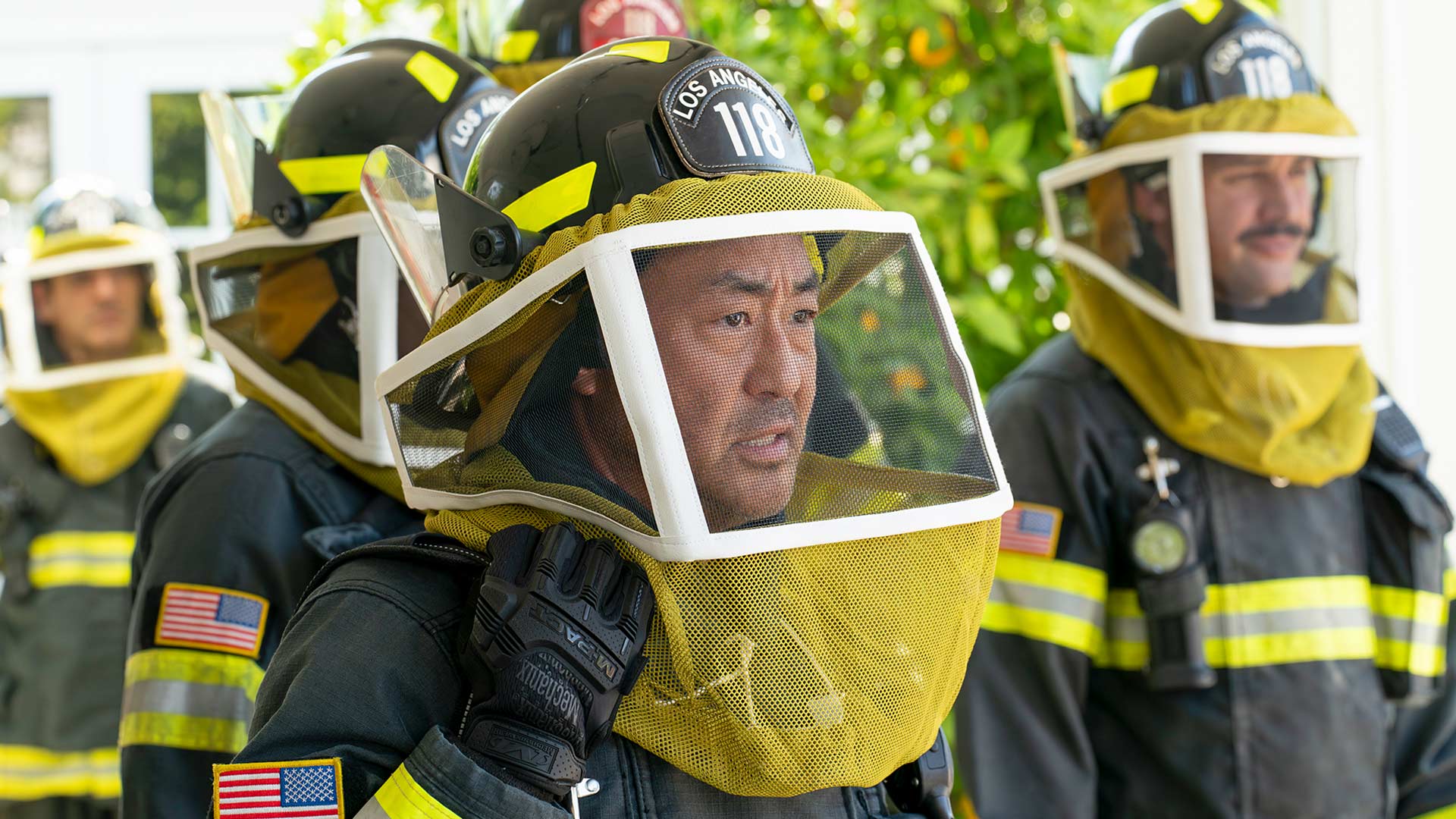 Nonton Buzzkill Season 8 Episode 1 - Buzzkill di Disney+ Hotstar