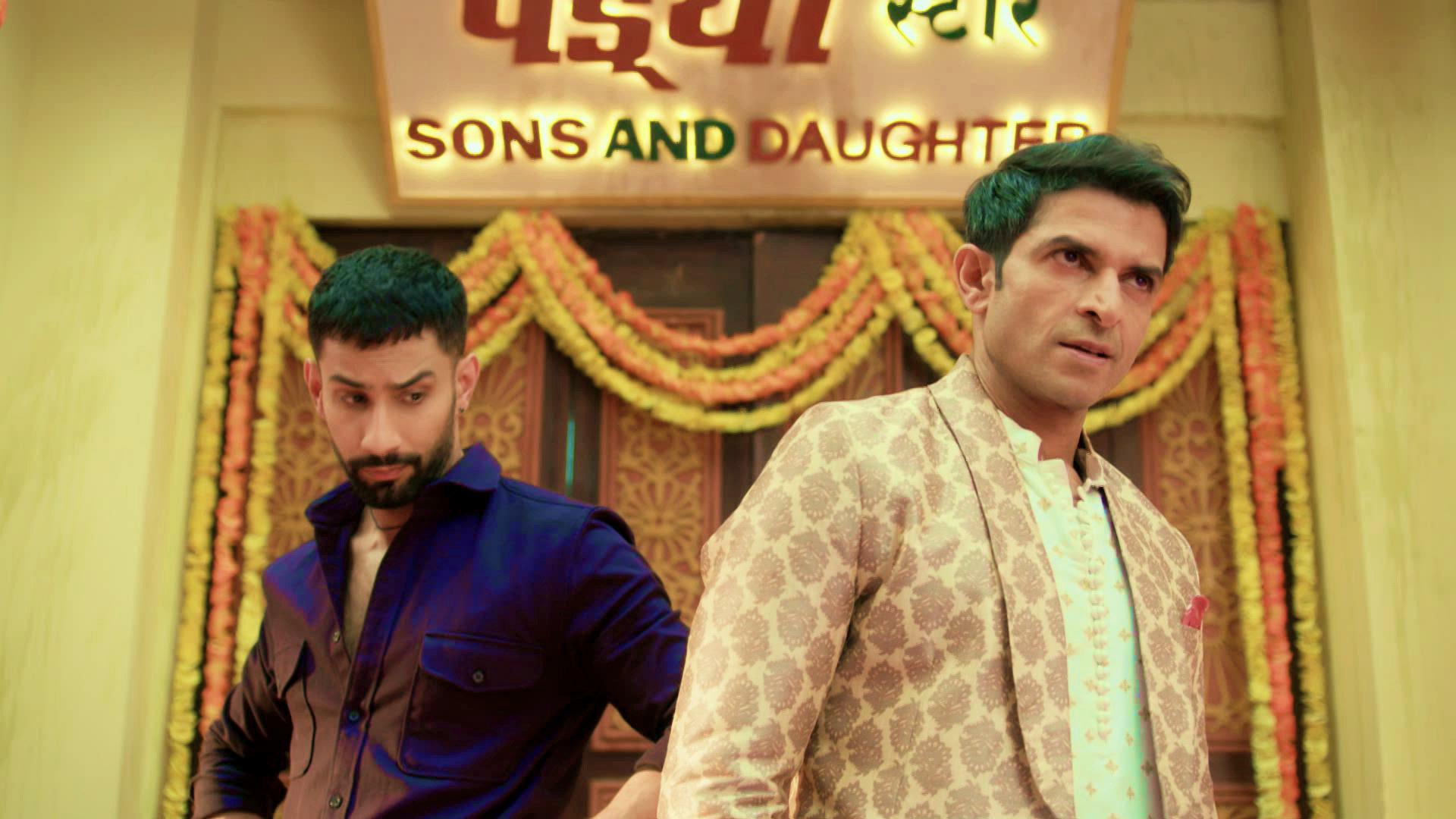 Watch Pandya Store Episode 889 on JioHotstar