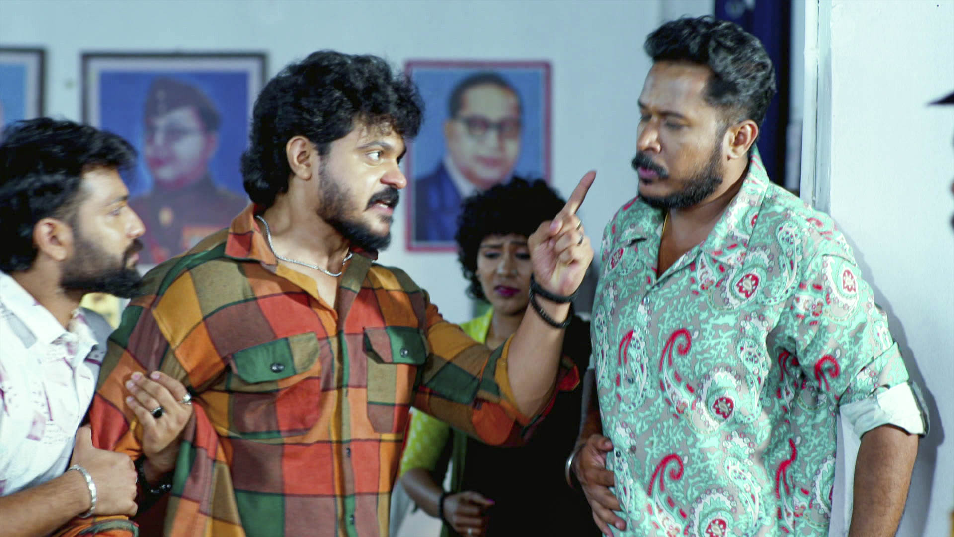 Watch Chempaneer Poovu S1 Episode 605 on JioHotstar