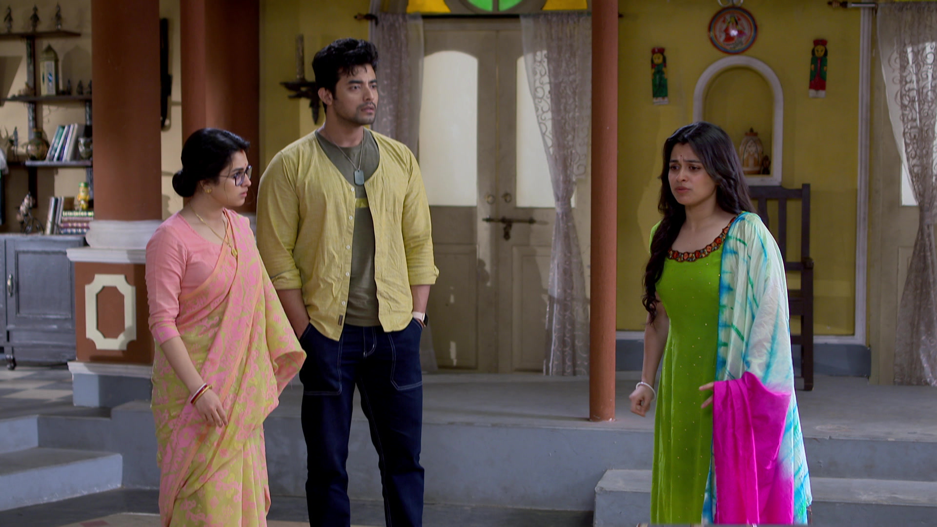 Watch Guddi S1 Episode 530 on JioHotstar