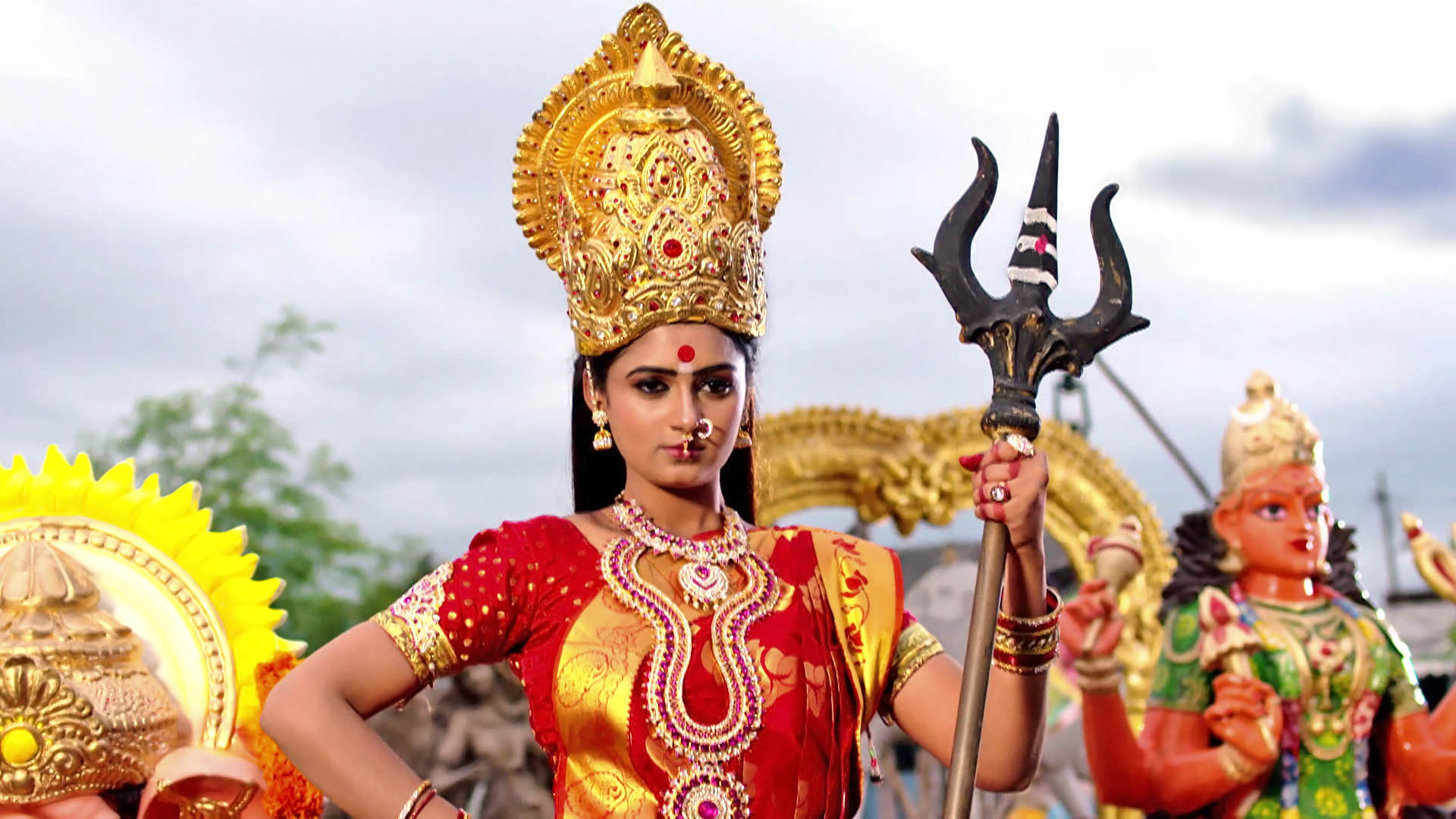 Watch Bangarada Panjara Episode 1 on JioHotstar