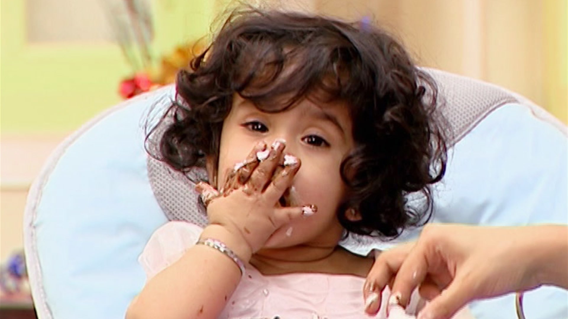 Watch Best of Luck Nikki S1 Episode 10 on JioHotstar