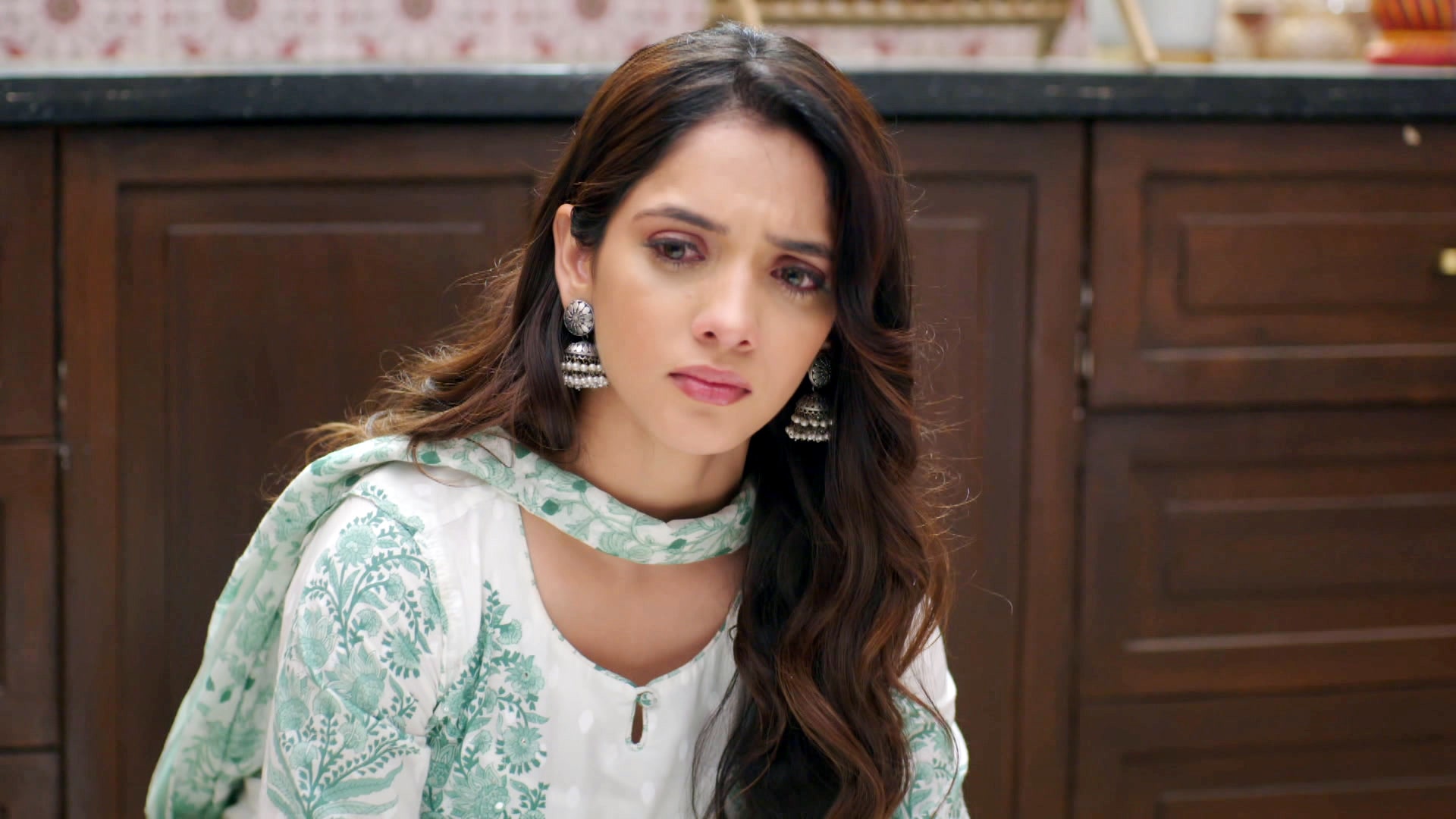 Stream iss-ishq-ka-rabb-rakha Online | Watcho