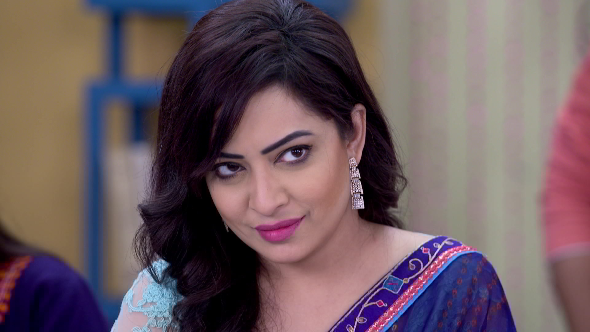 Watch Tomader Rani S1 Episode 209 on JioHotstar