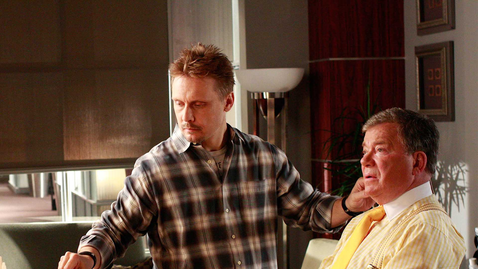 Watch Tabloid Nation Online