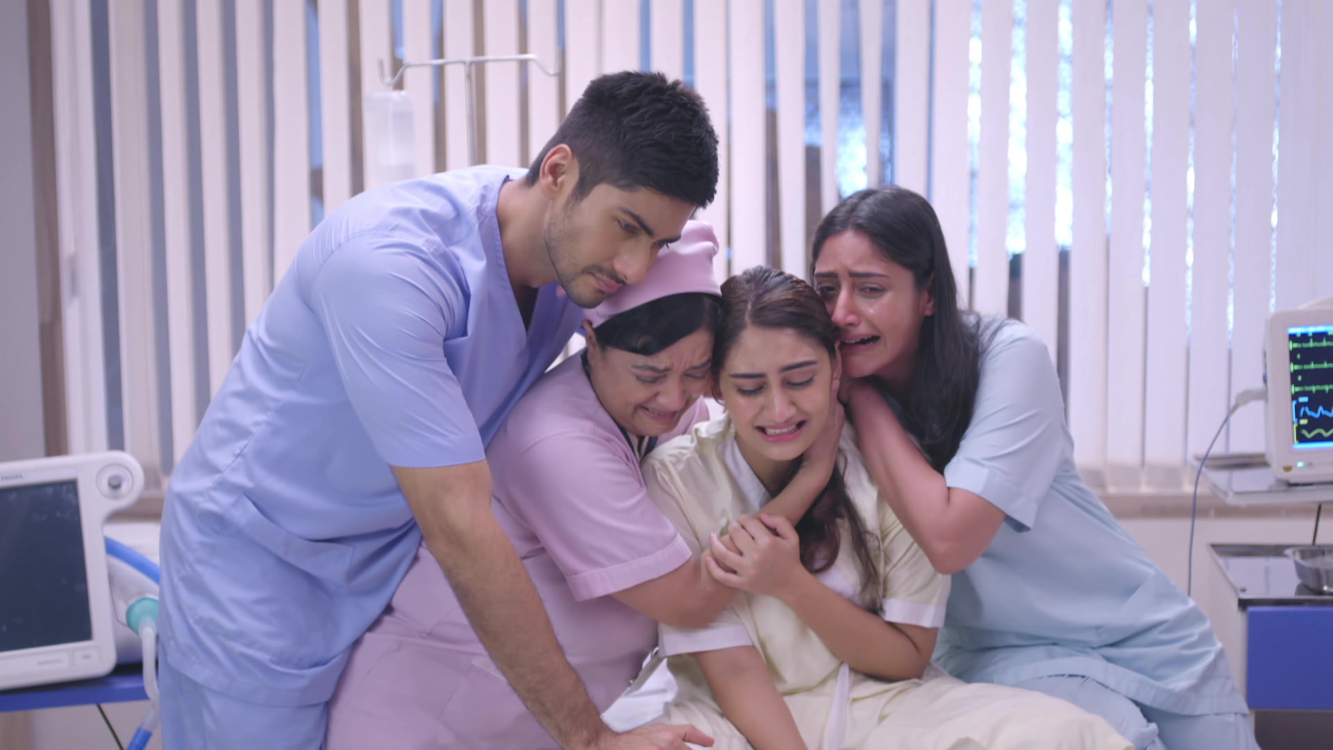 Watch Sid, Ishani Console Jessica Online
