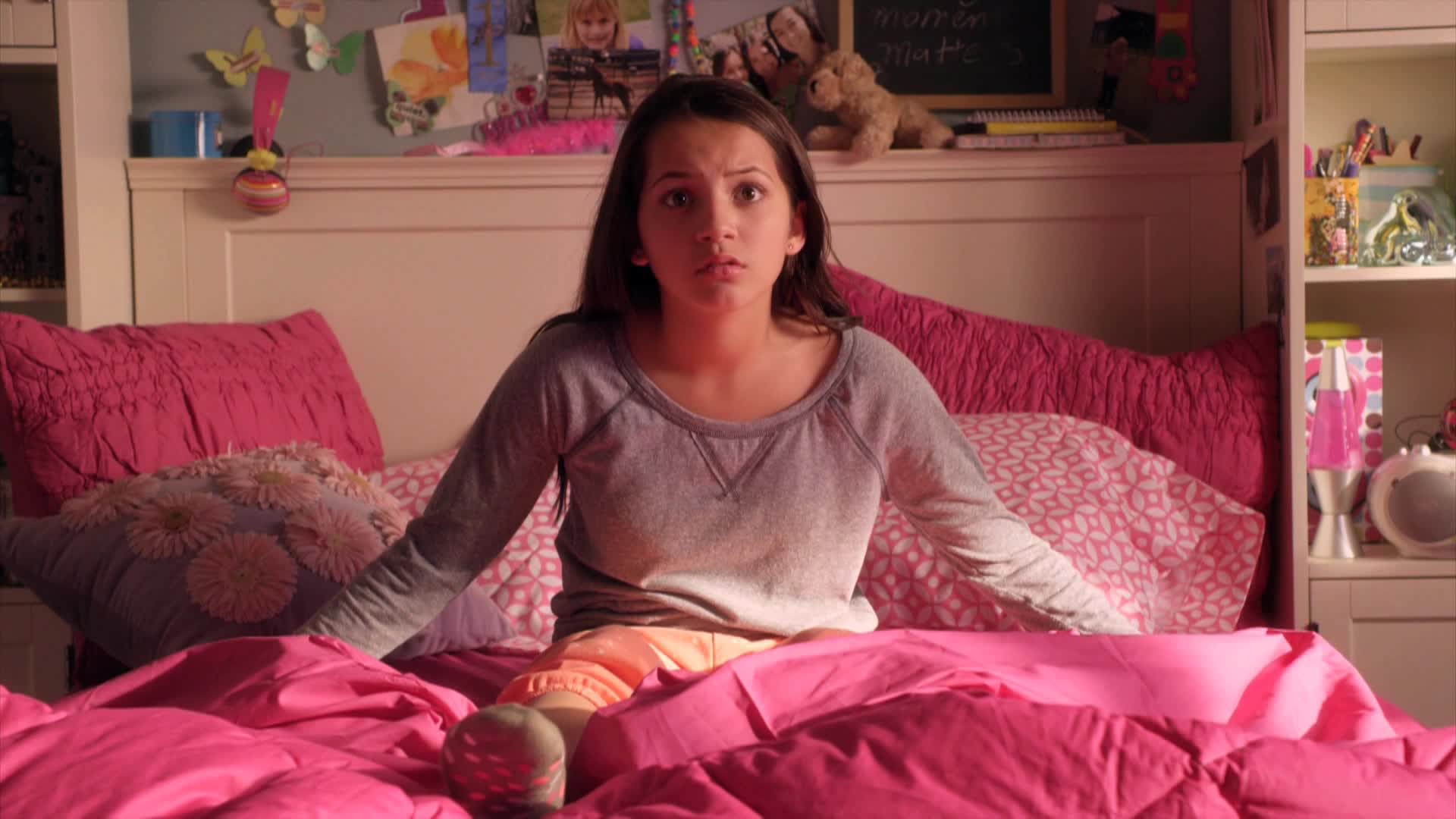 Watch 100 Things To Do Before High School Episode 1 on JioHotstar