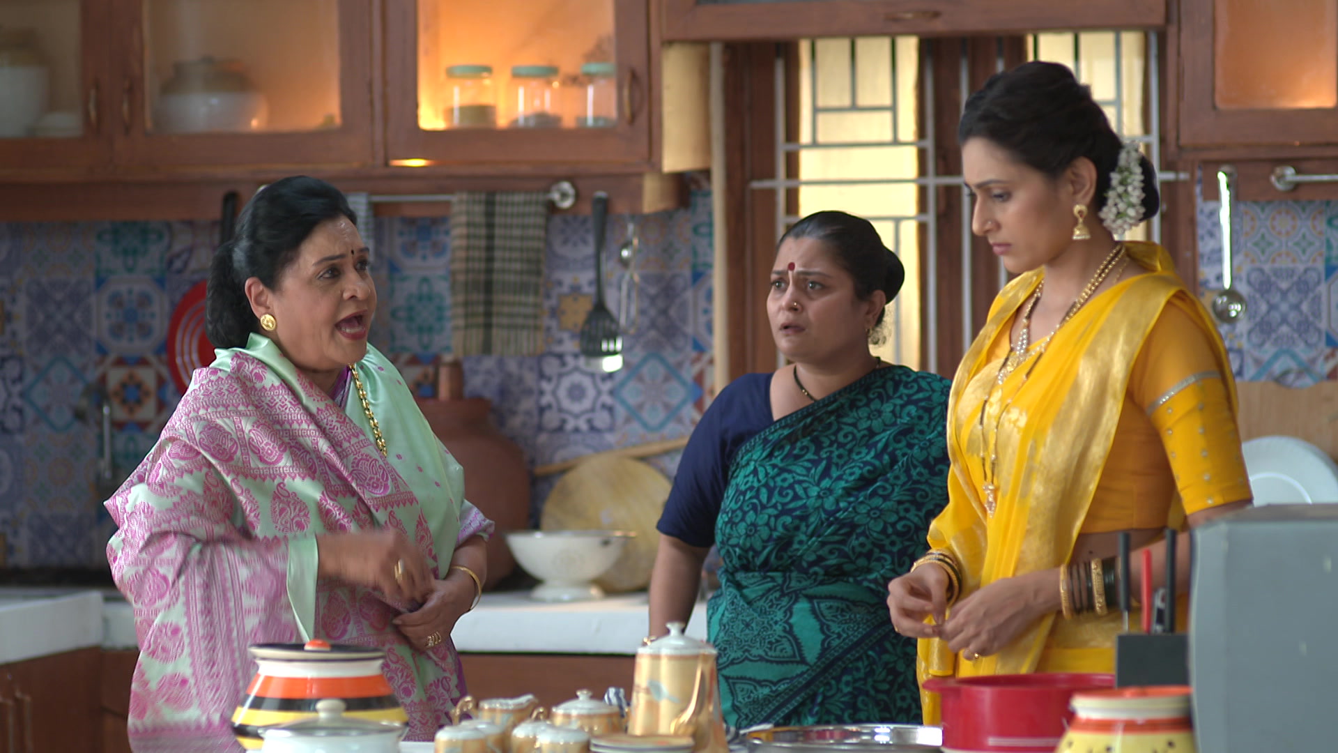 Watch Gharo Ghari Maatichya Chuli Episode 5 on JioHotstar