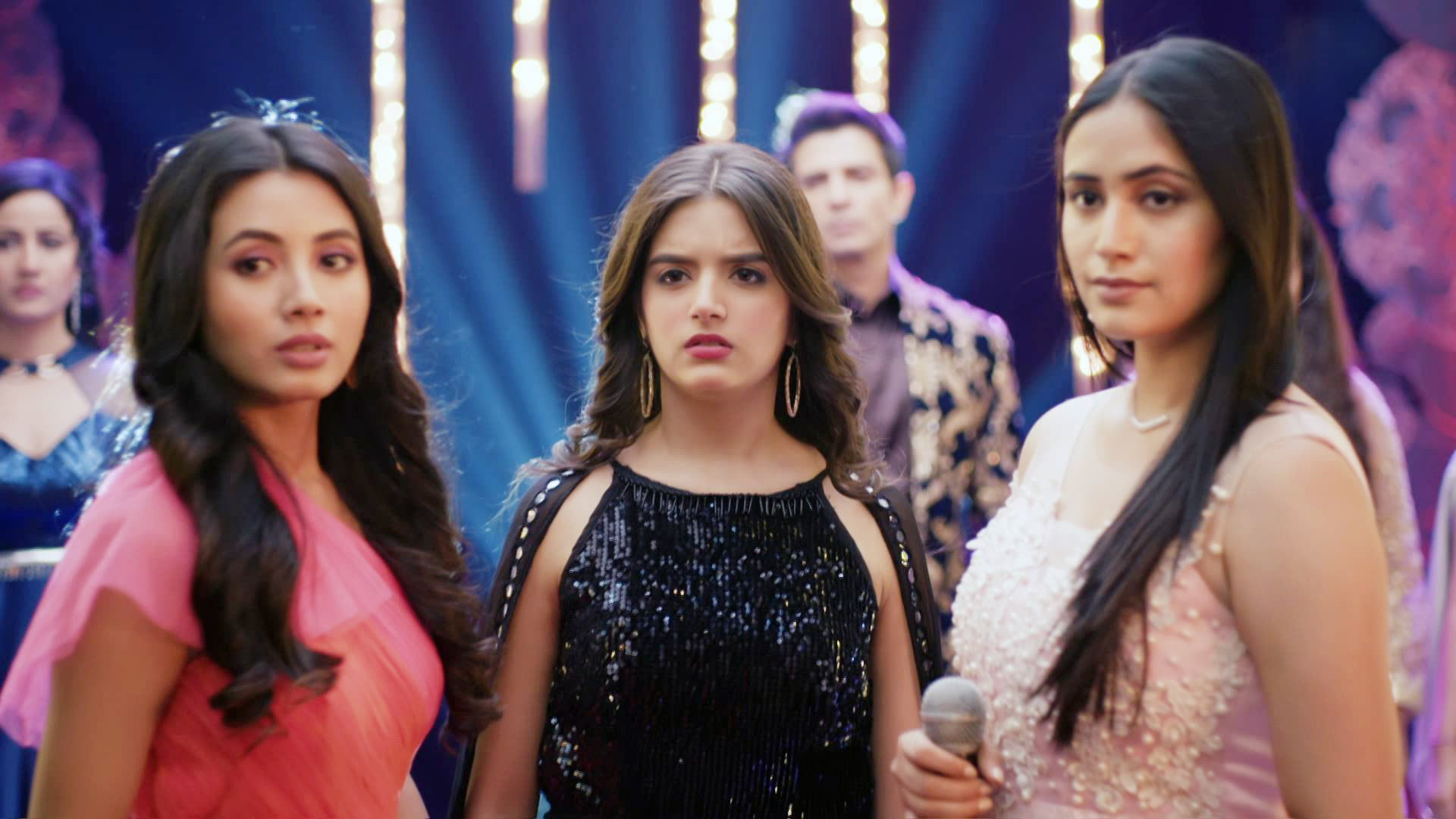 Watch Pandya Store Episode 1053 on JioHotstar