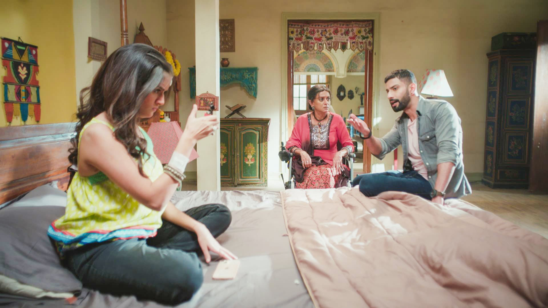 Watch pandya-store All Episodes | Watcho