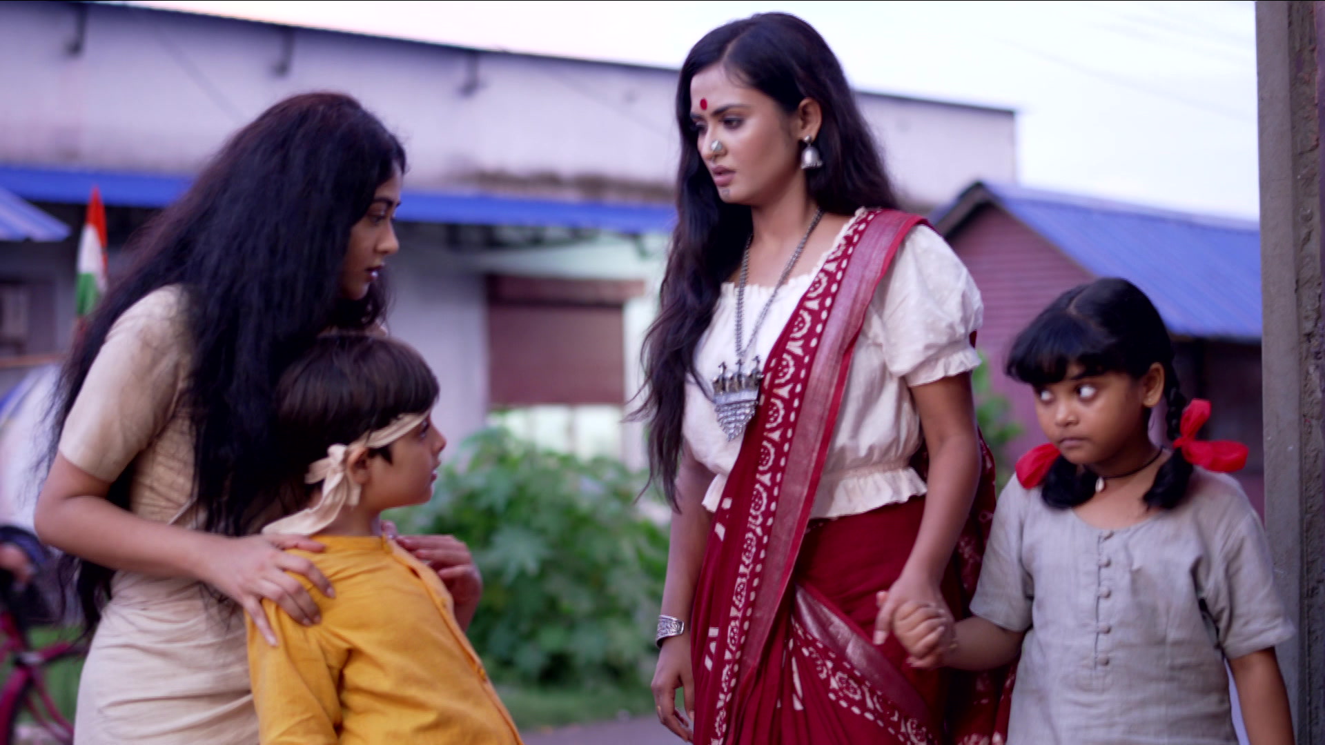 Watch Ponchomi Episode 231 on JioHotstar
