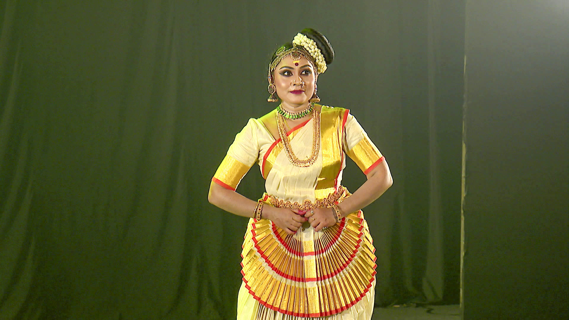 Watch Soorya Festival S2 Episode 46 on JioHotstar