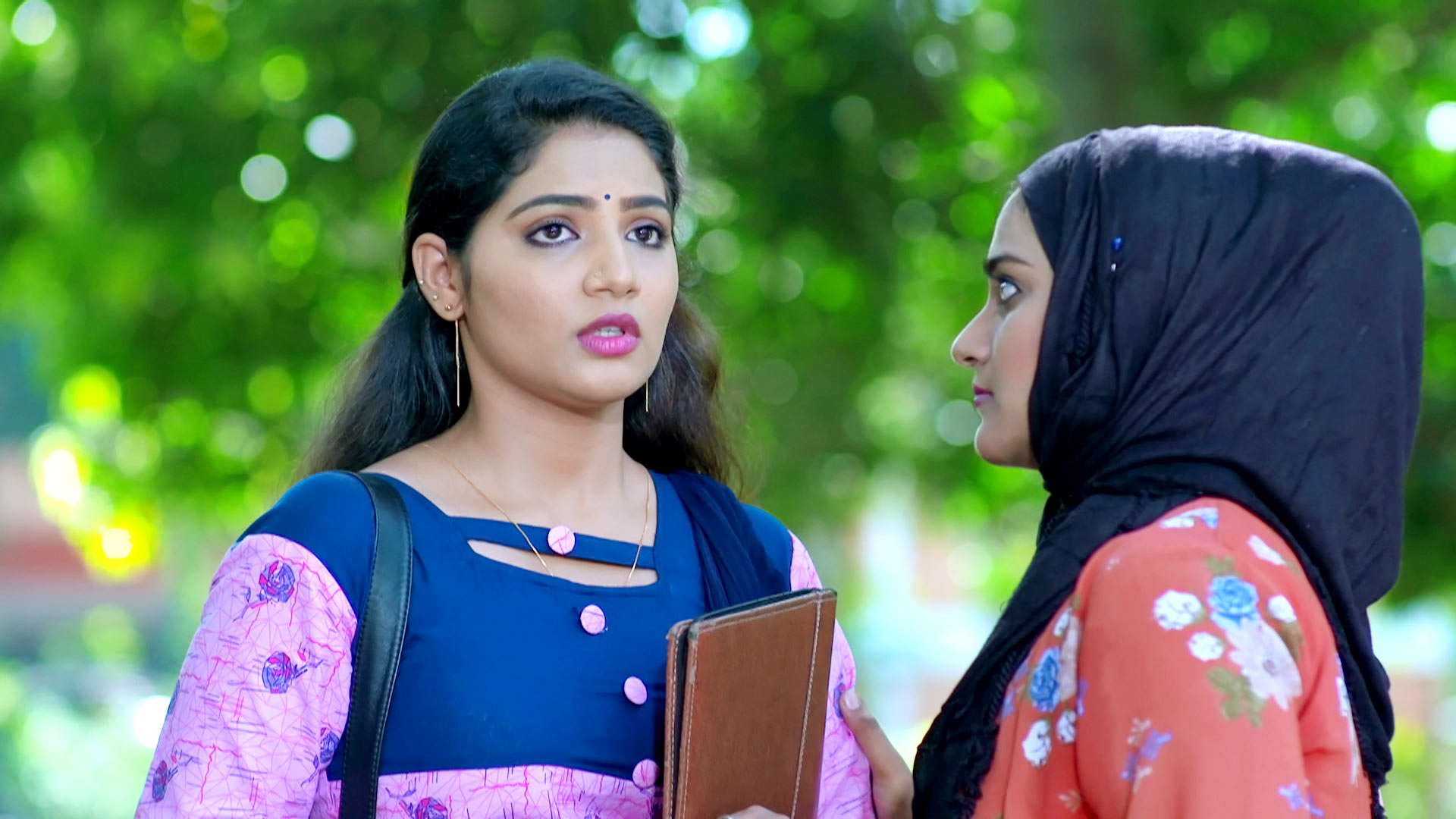Watch Koodevide S1 Episode 124 on JioHotstar