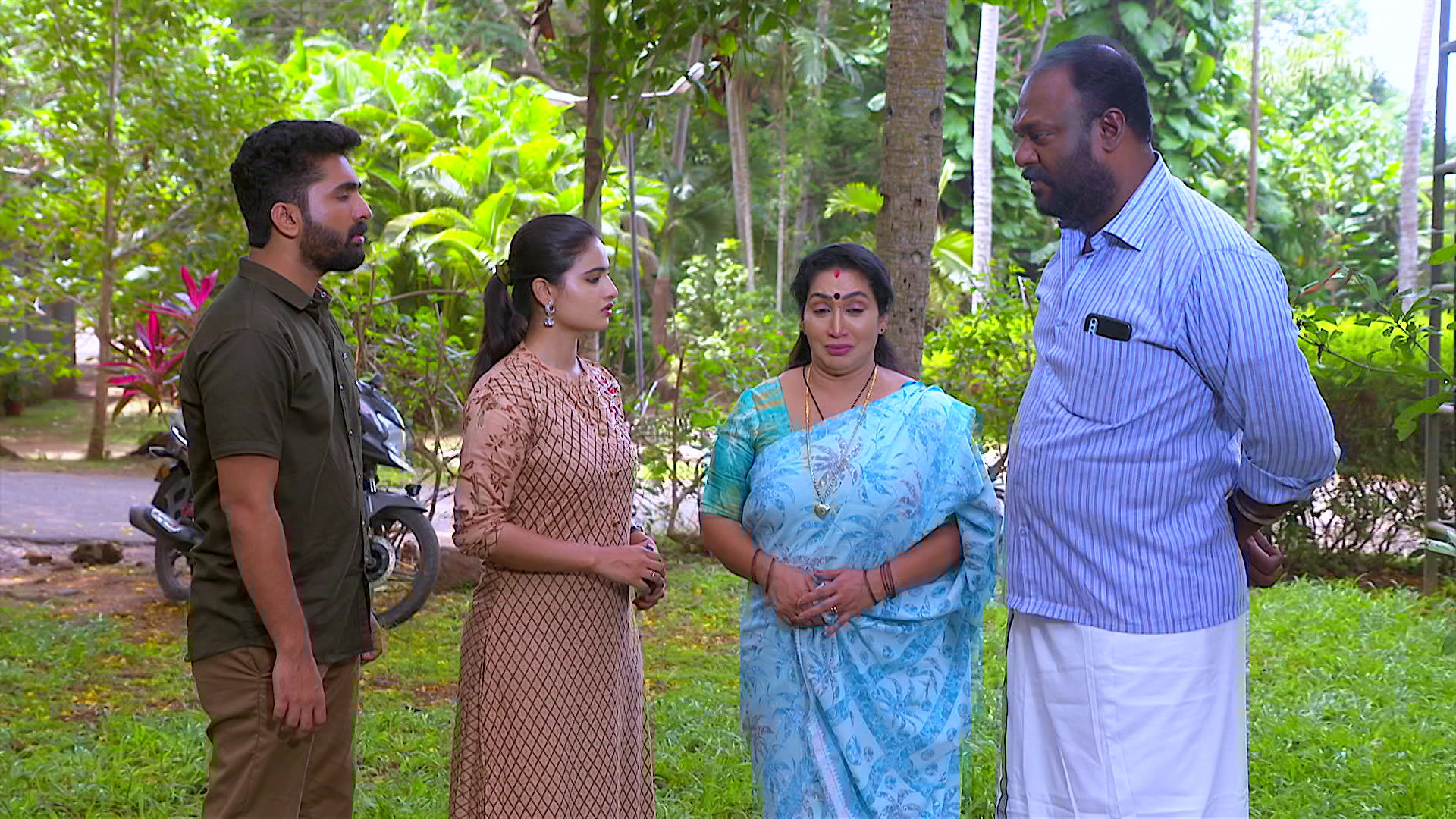 Watch A Shocker for Thumbi Online