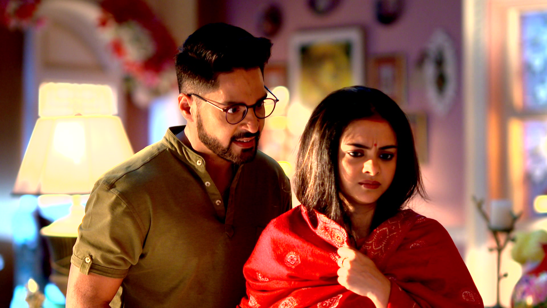 Watch Gaatchora S1 Episode 44 on JioHotstar