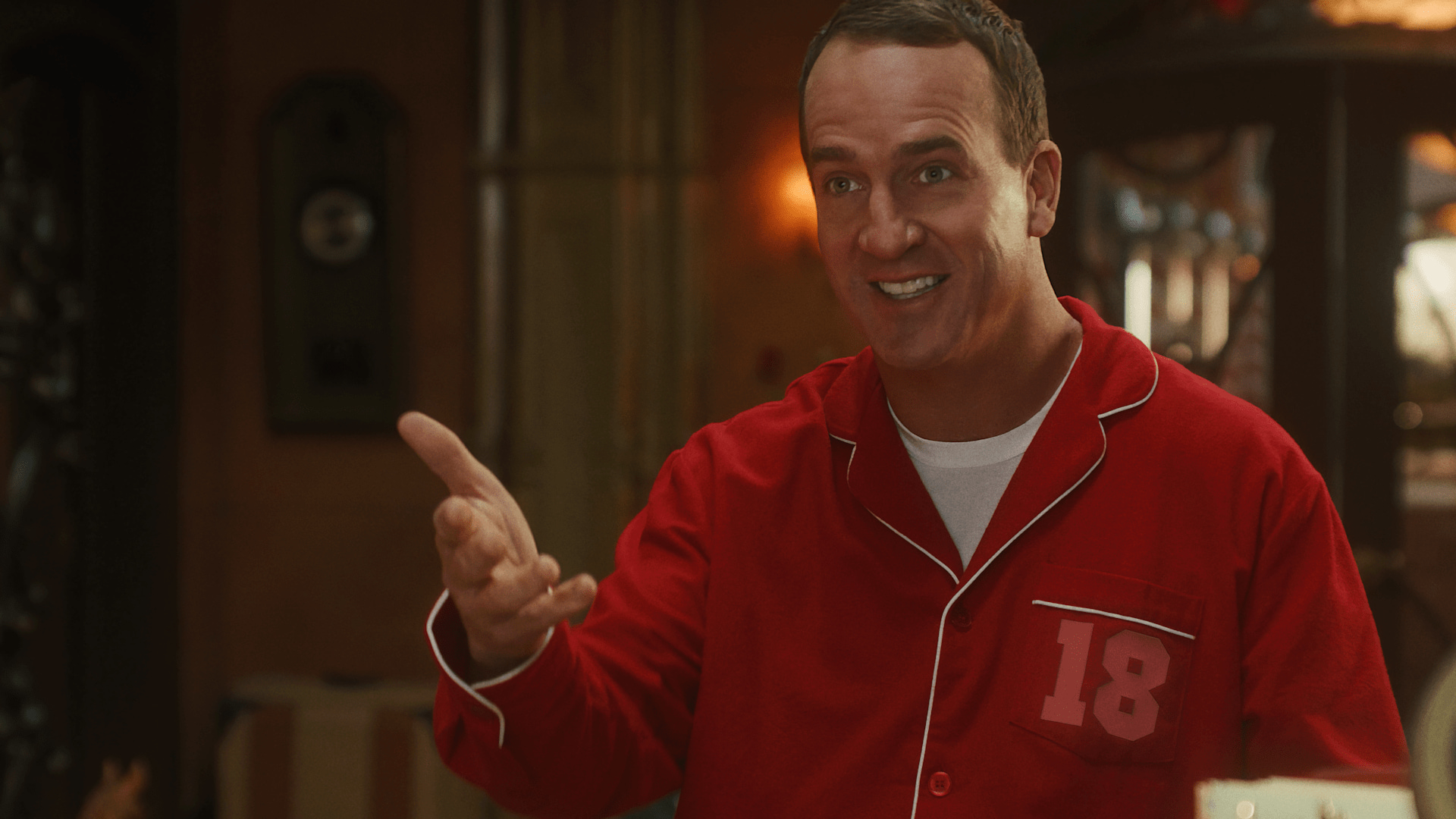 Watch The Santa Clauses S1 Episode 3 on Disney+