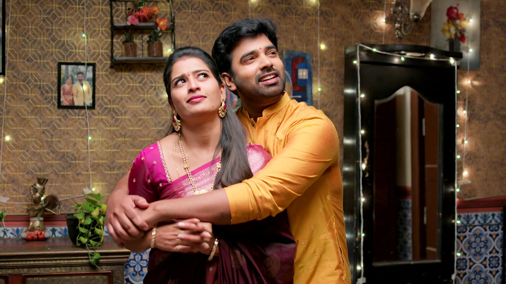Watch Illu Illalu Pillalu S1 Episode 305 on JioHotstar
