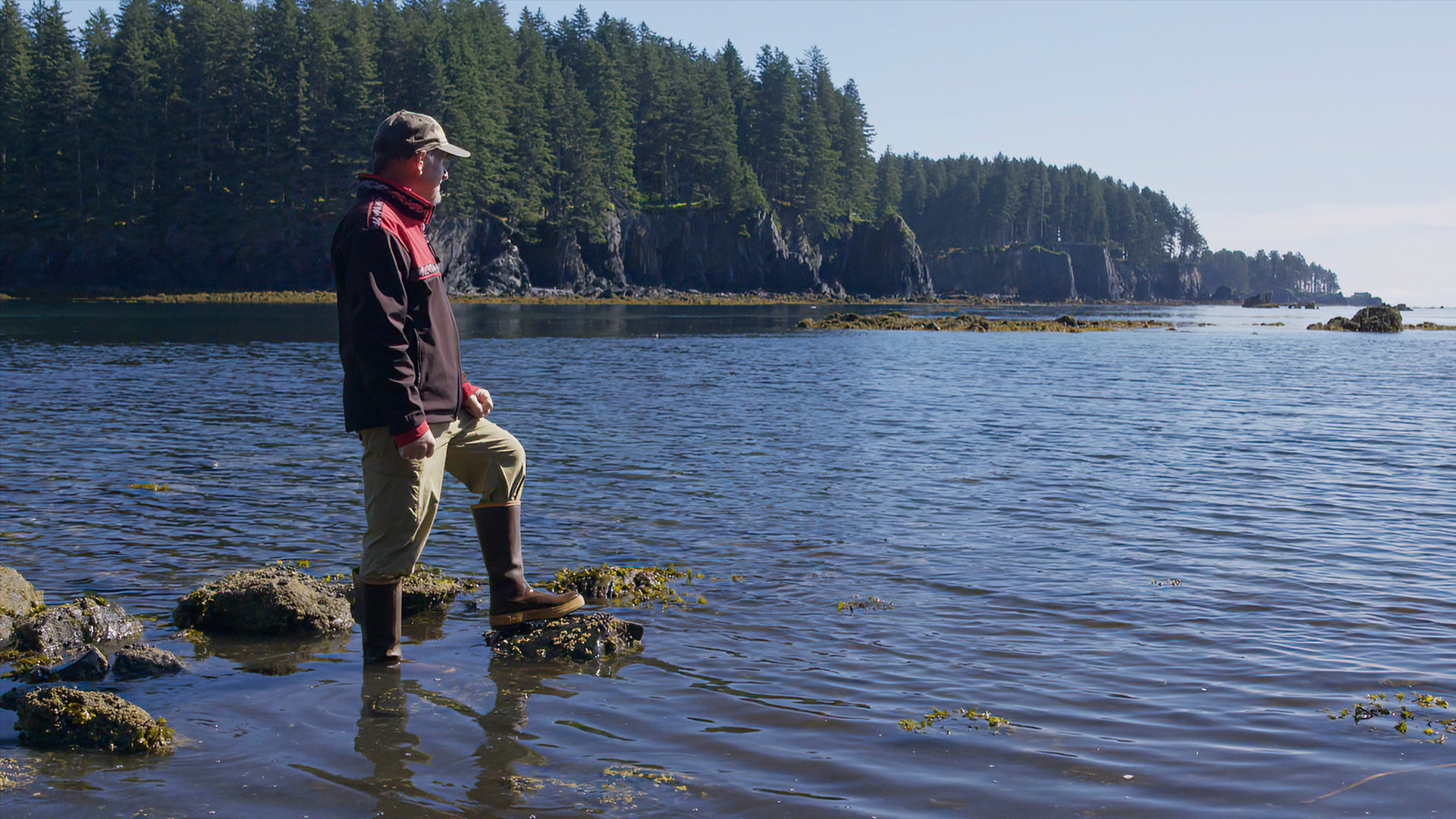 Watch Drain the Oceans S6 Episode 1 on Disney+