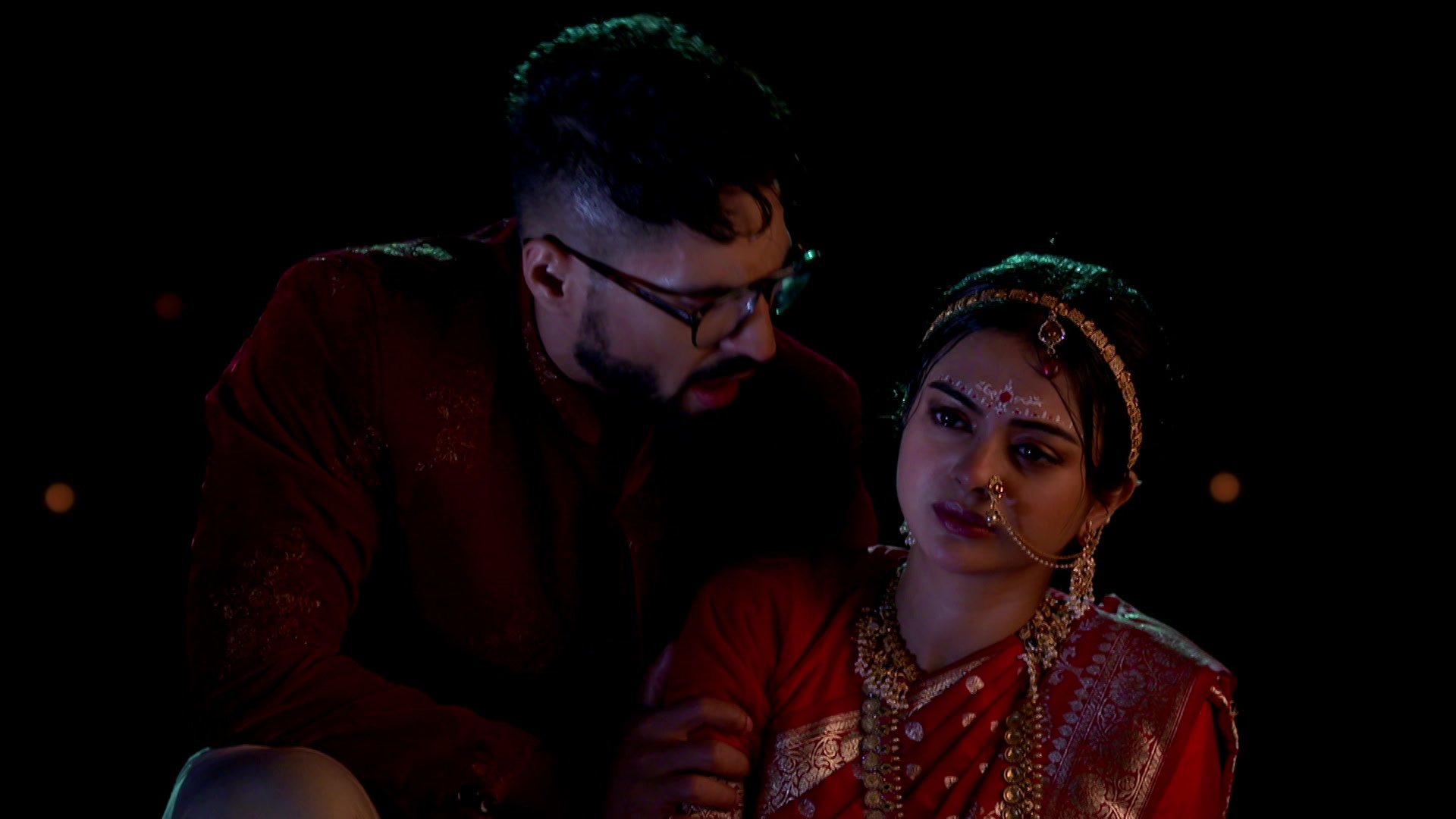 Watch Gaatchora S1 Episode 420 on JioHotstar