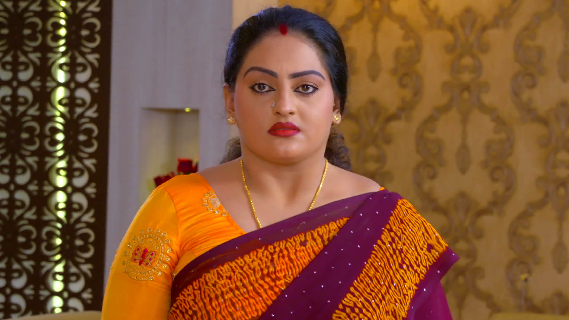 Watch Vanambadi S7 Episode 384 on JioHotstar