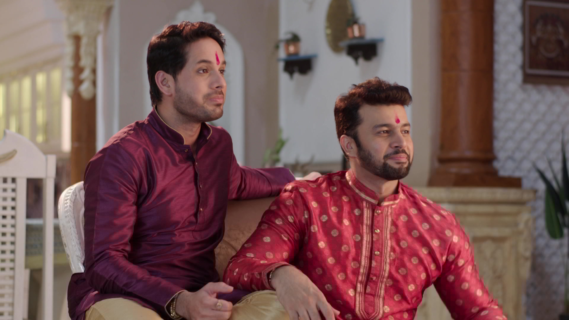 Watch Tharala Tar Mag Episode 238 on Disney+ Hotstar