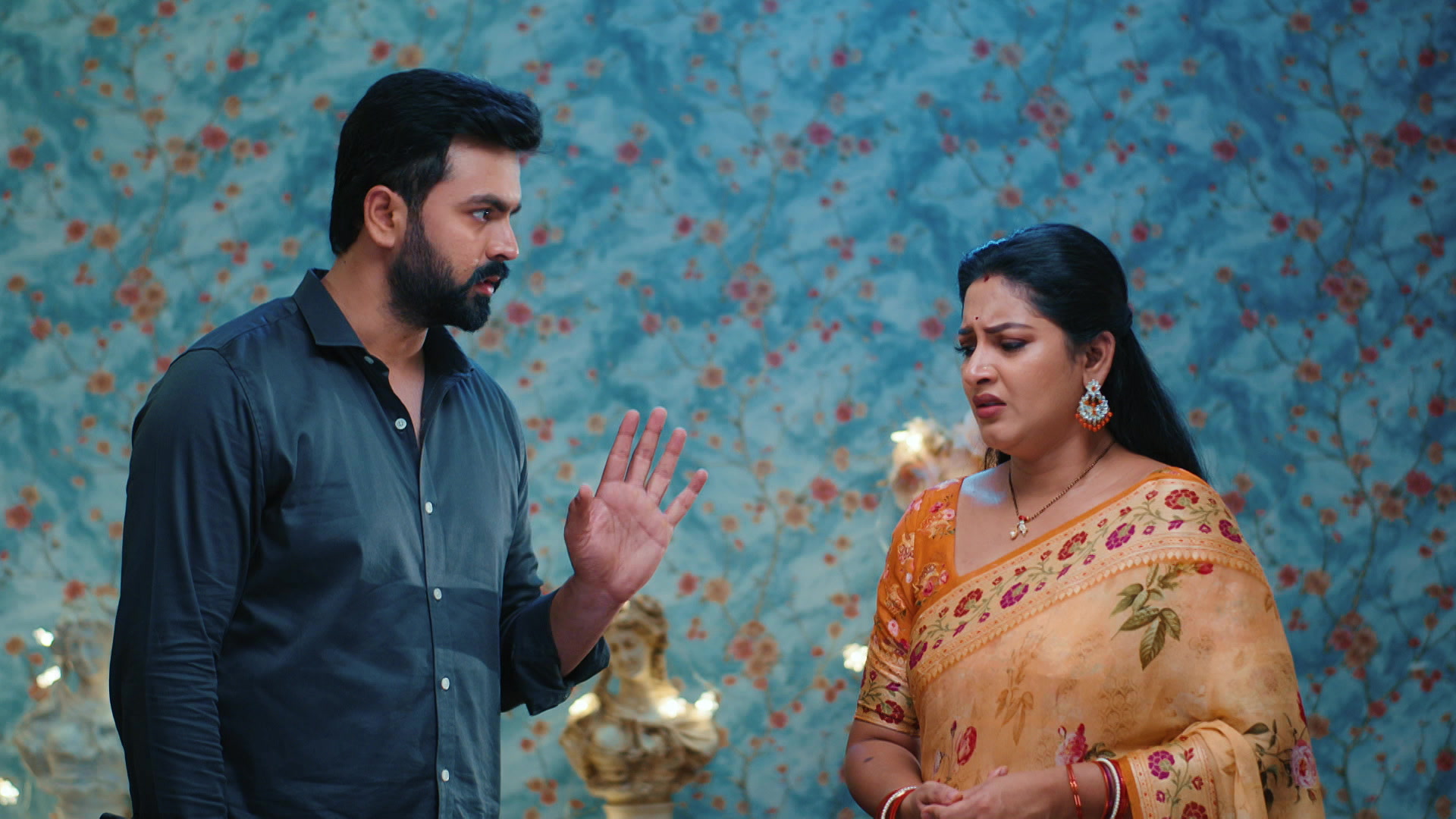 Watch Intinti Ramayanam S1 Episode 112 on JioHotstar