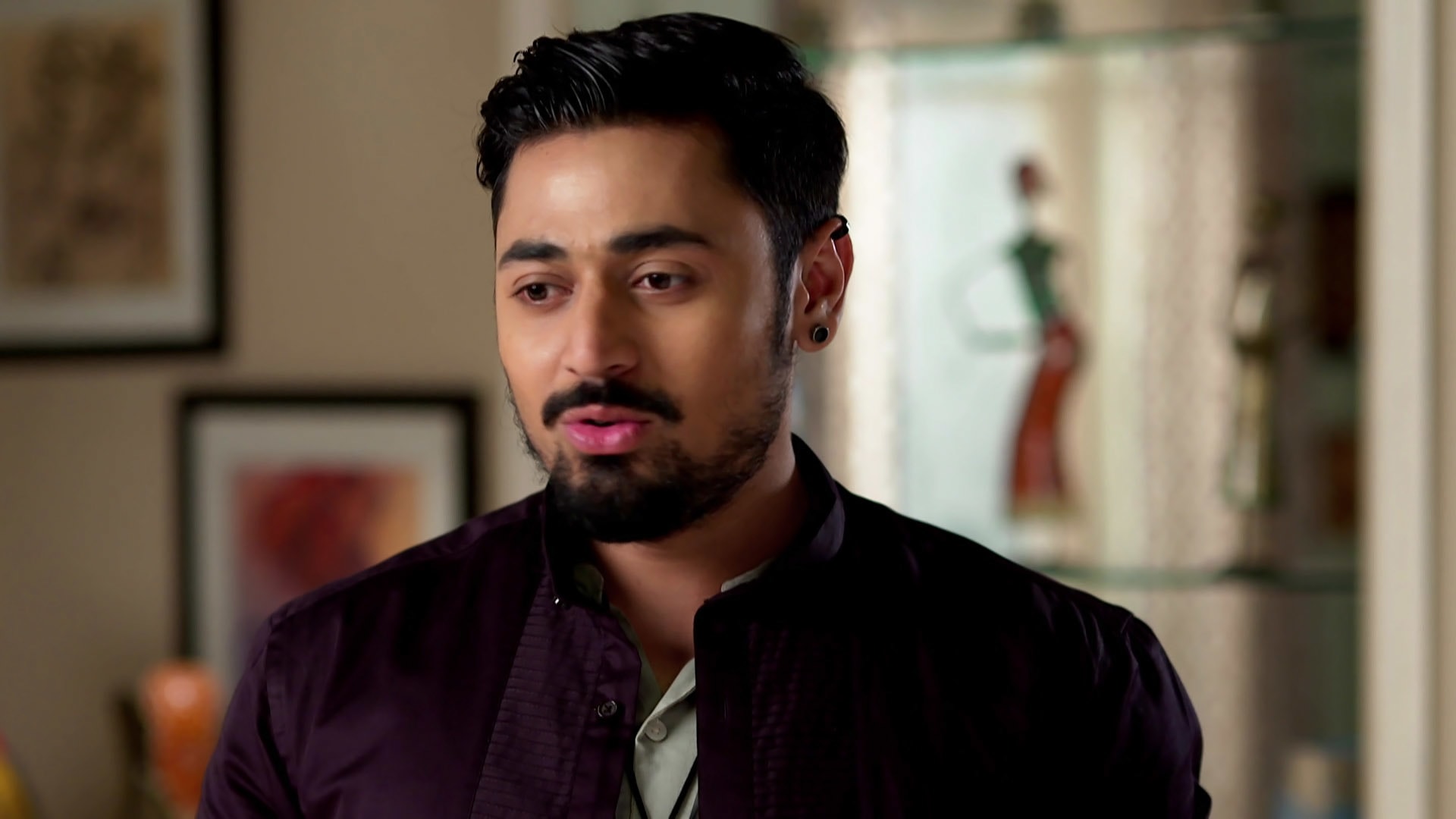 Watch Sreemoyee Episode 38 on JioHotstar