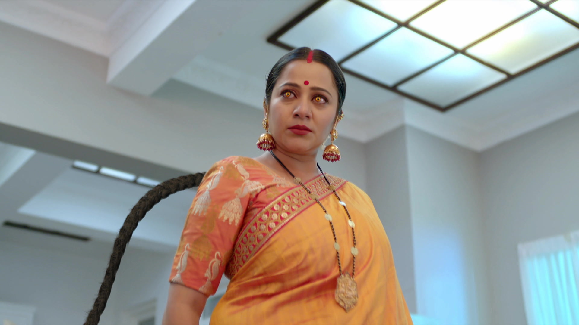Watch Nazar S1 Episode 186 on JioHotstar