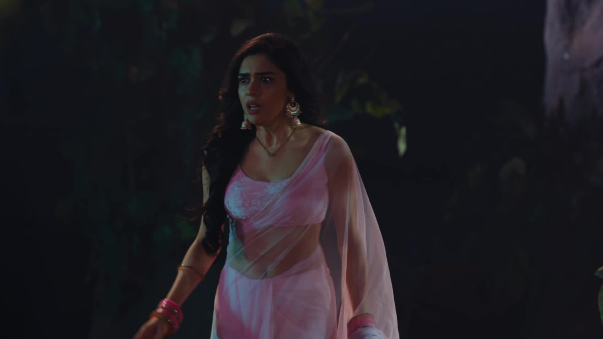 Watch Bekaaboo S1 Episode 19 on JioHotstar
