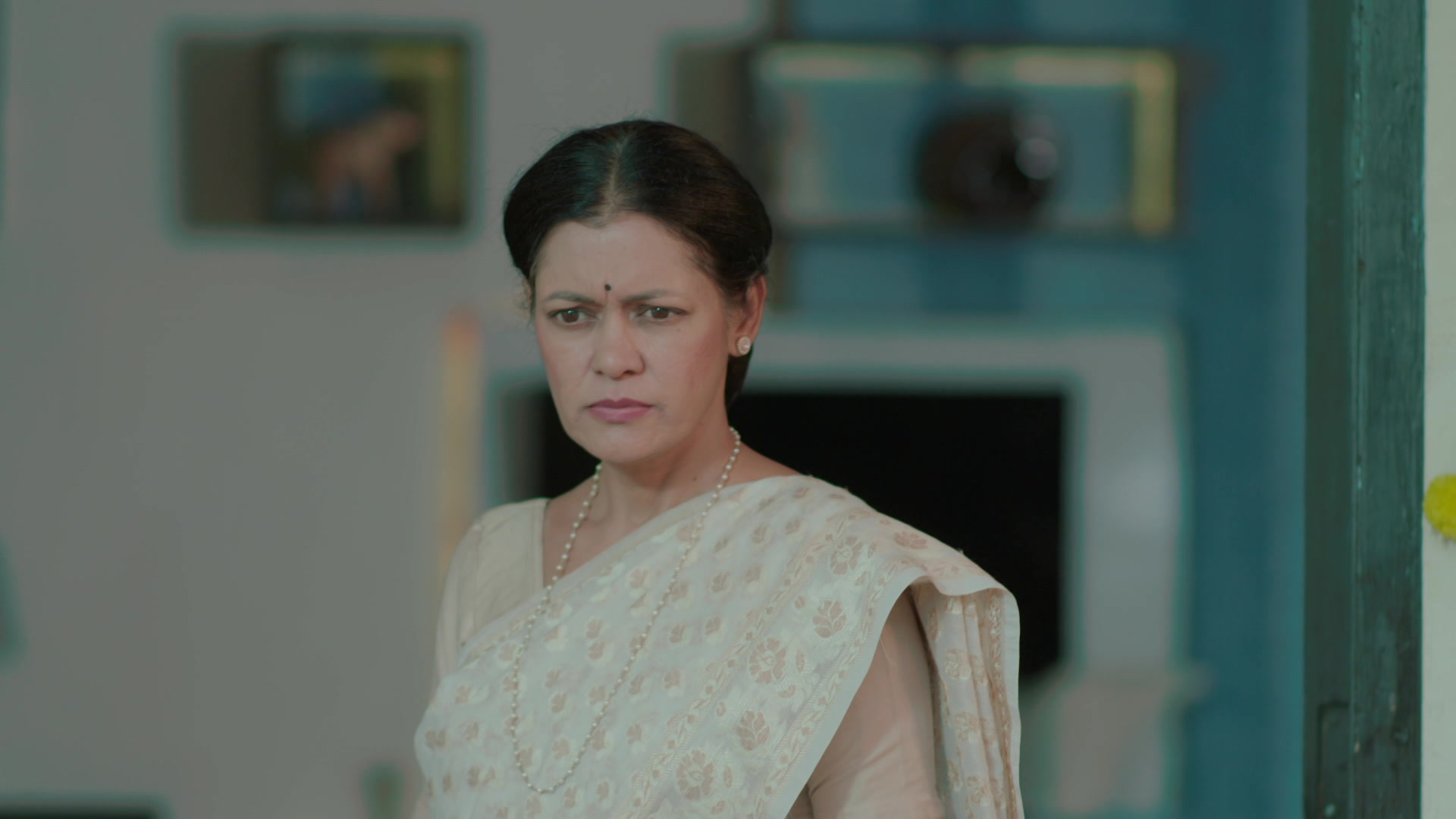 Watch Man Dhaga Dhaga Jodte Nava S1 Episode 347 on JioHotstar
