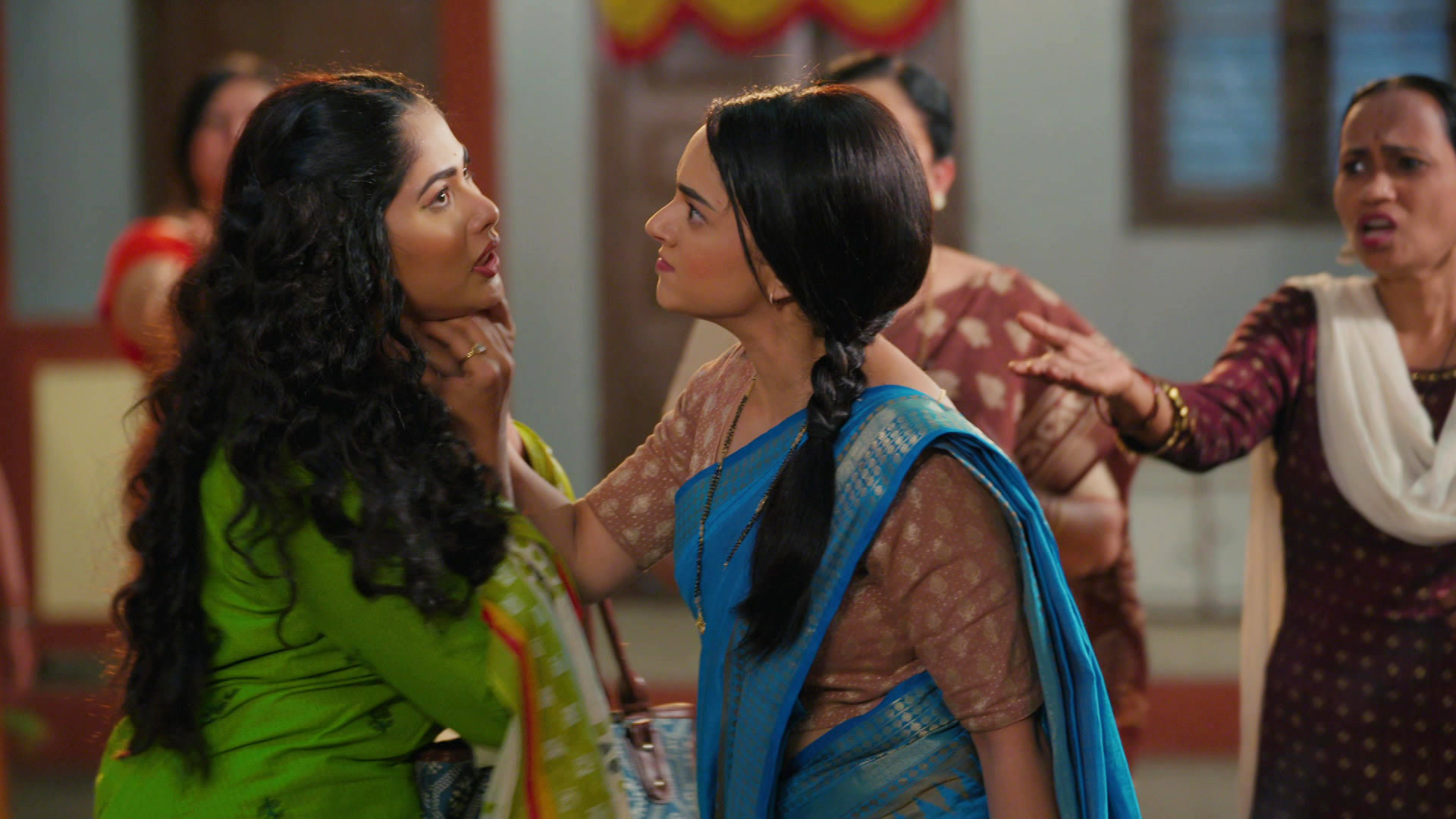 Watch Aboli Episode 1097 on JioHotstar