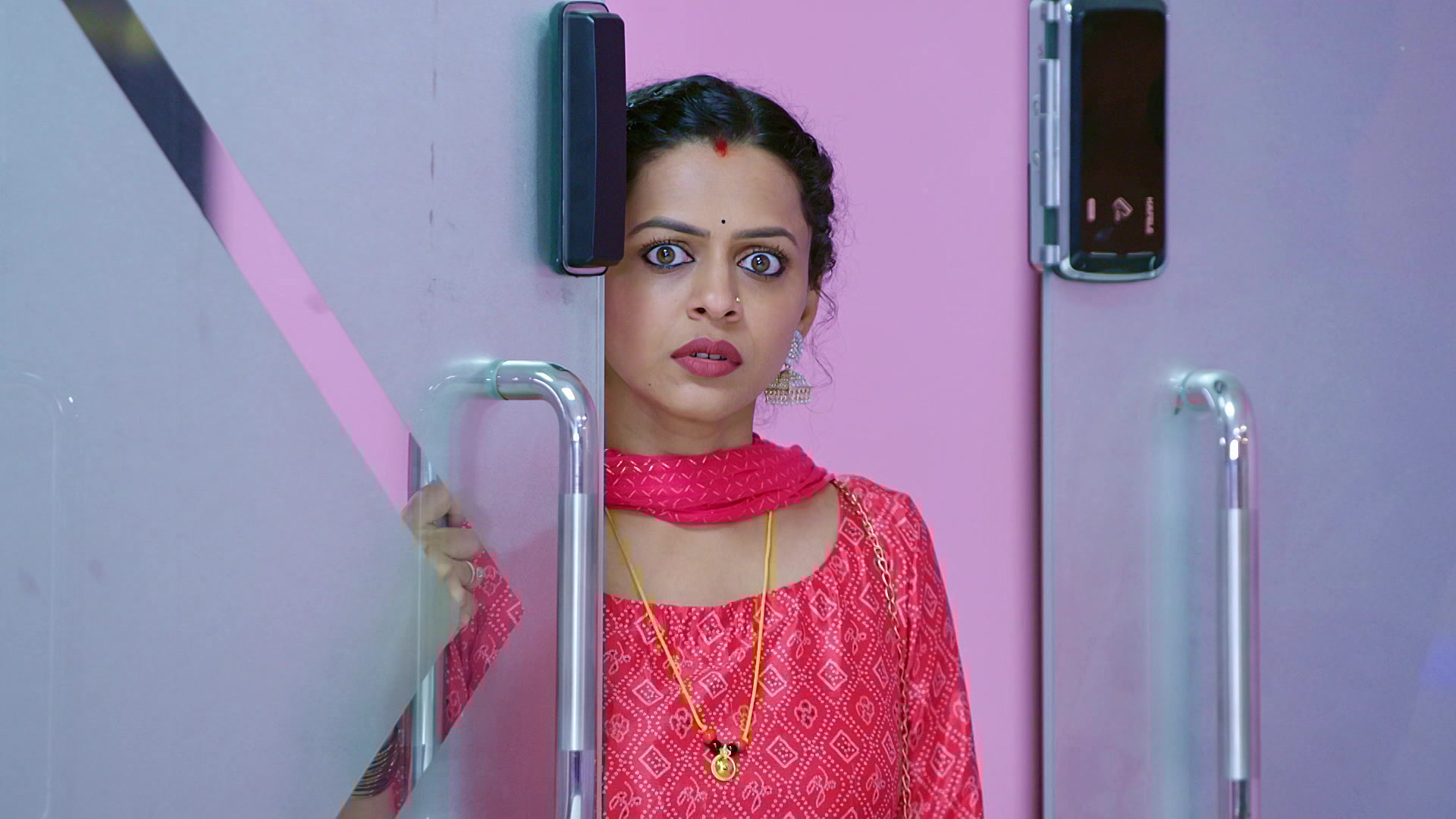 Watch Aase Episode 179 on JioHotstar